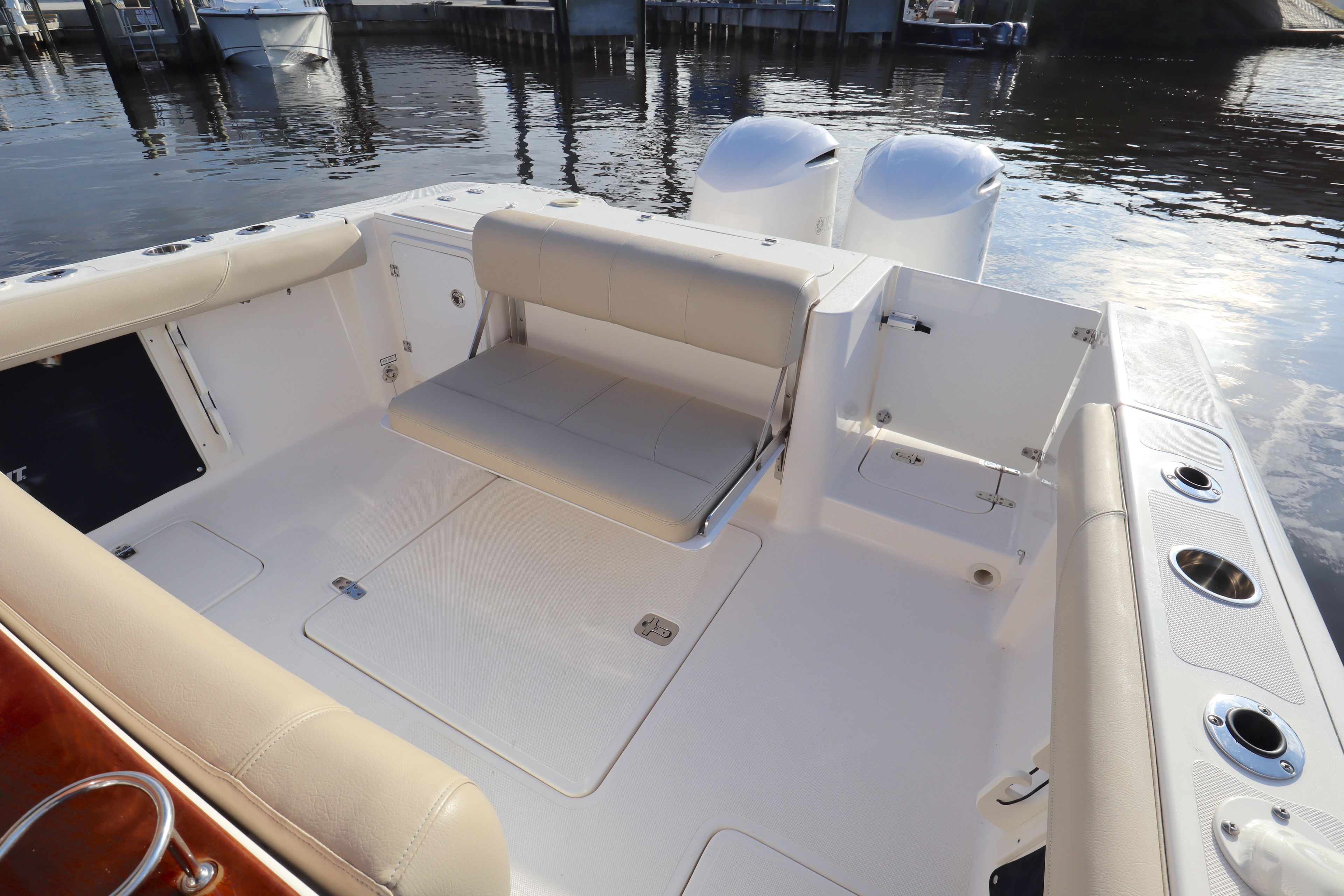 2016 Pursuit S 280 Sport - Weber Yachts