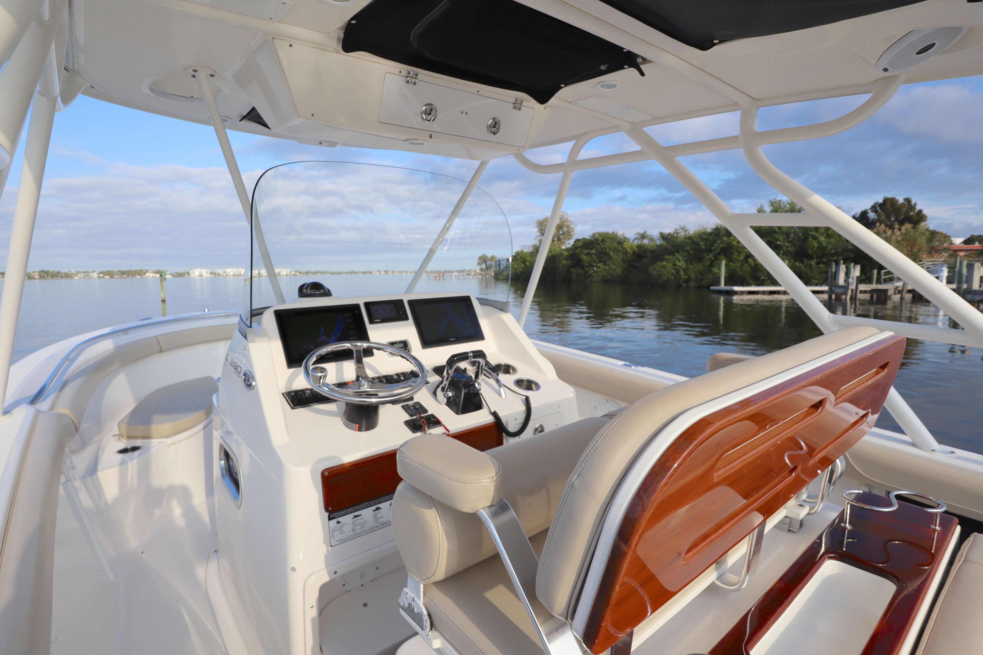 2016 Pursuit S 280 Sport - Weber Yachts