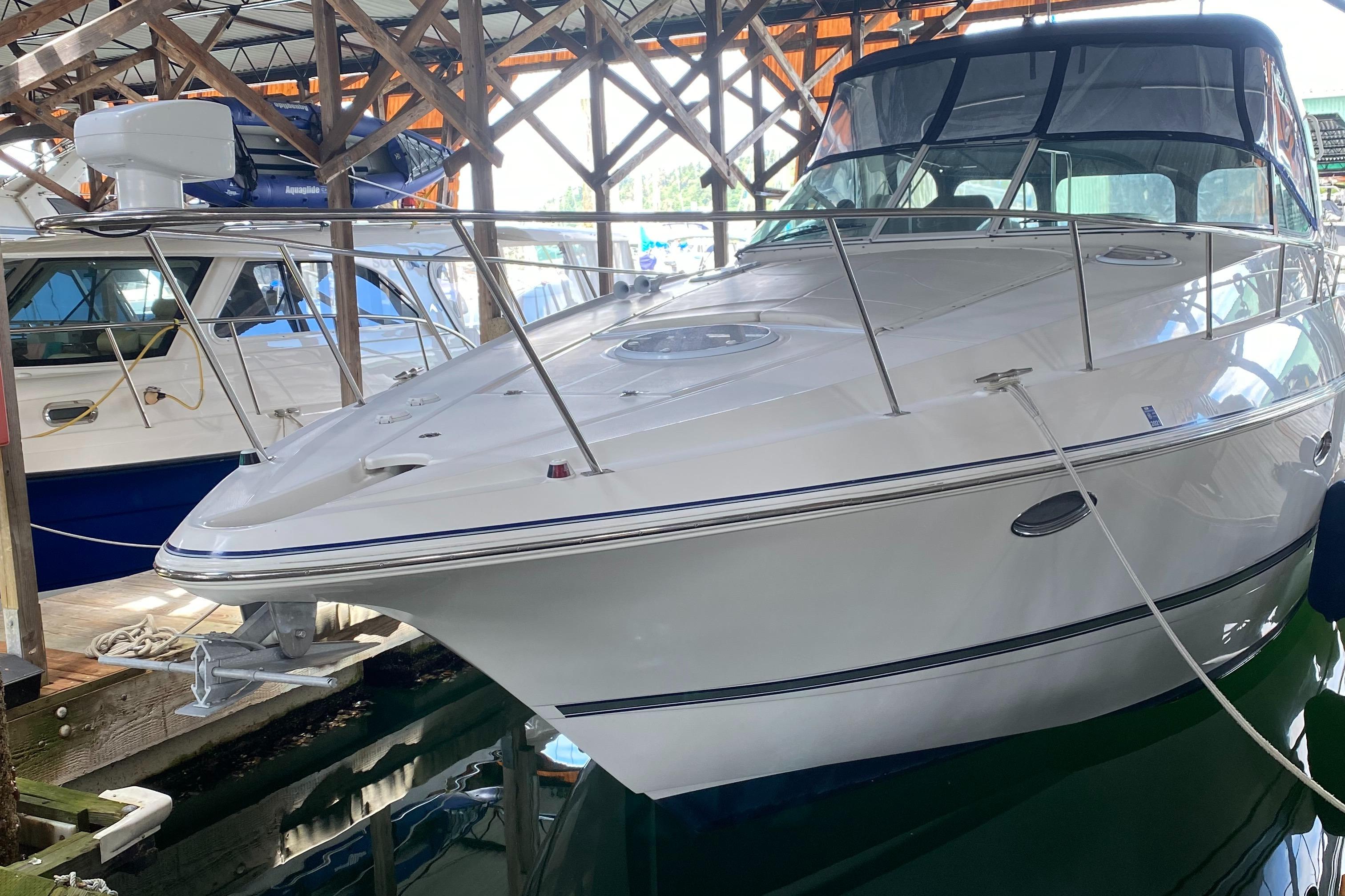 2006 Cruisers Yachts 370 Express Cruiser for sale - YachtWorld