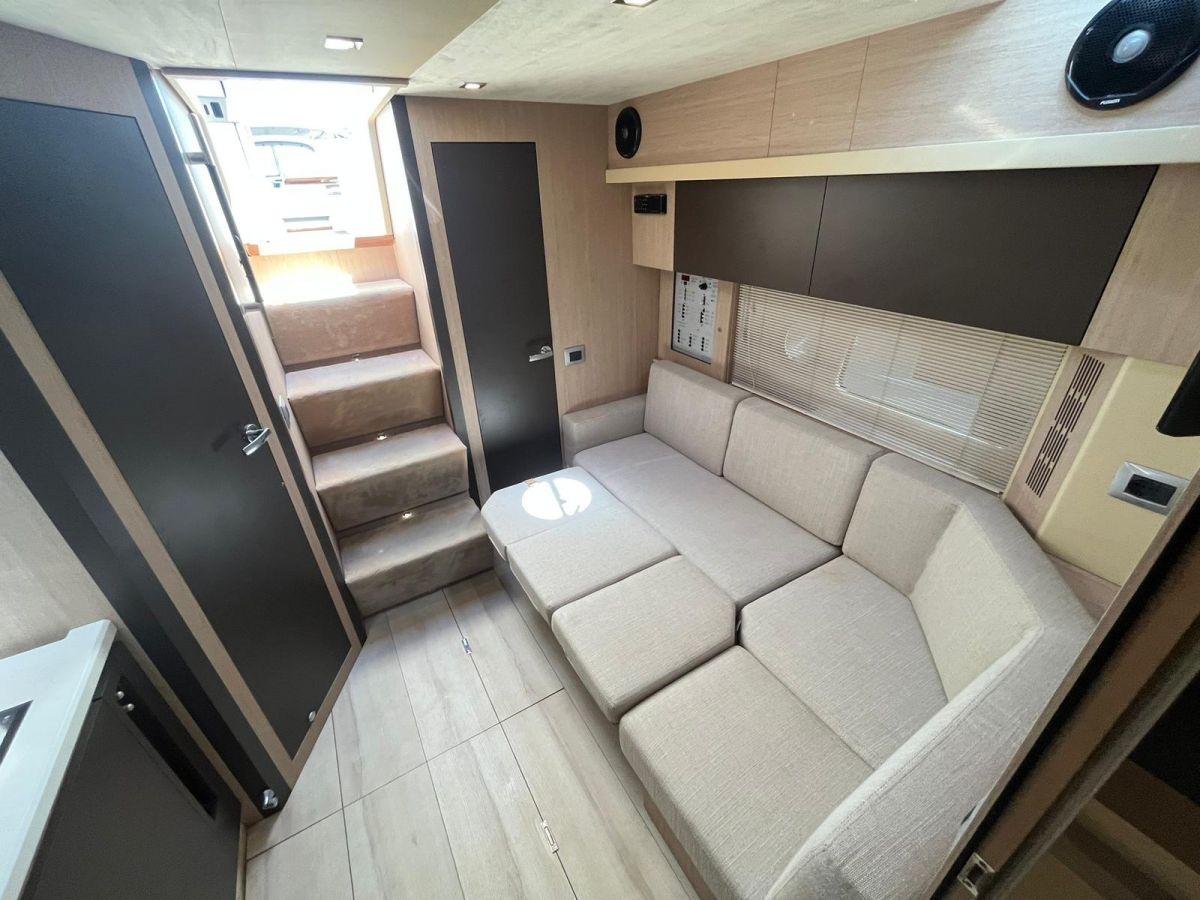 2017 Cranchi Z35 Cruiser for sale - YachtWorld