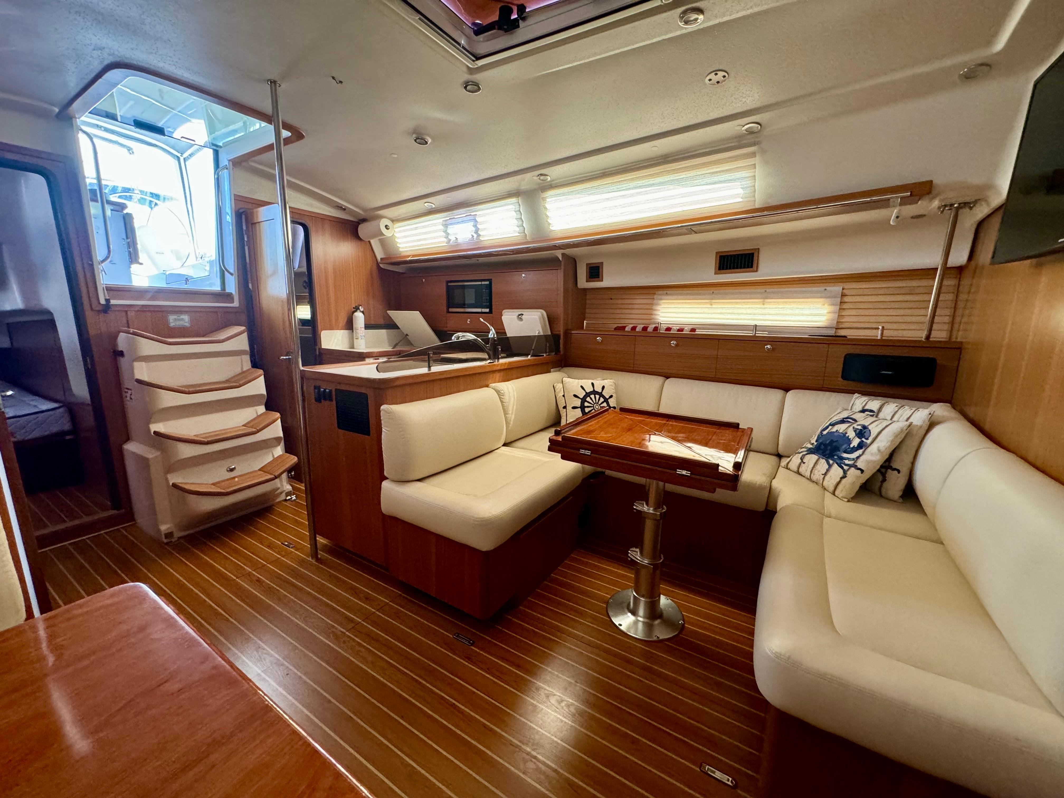 2018 Catalina 425 Sloop for sale - YachtWorld