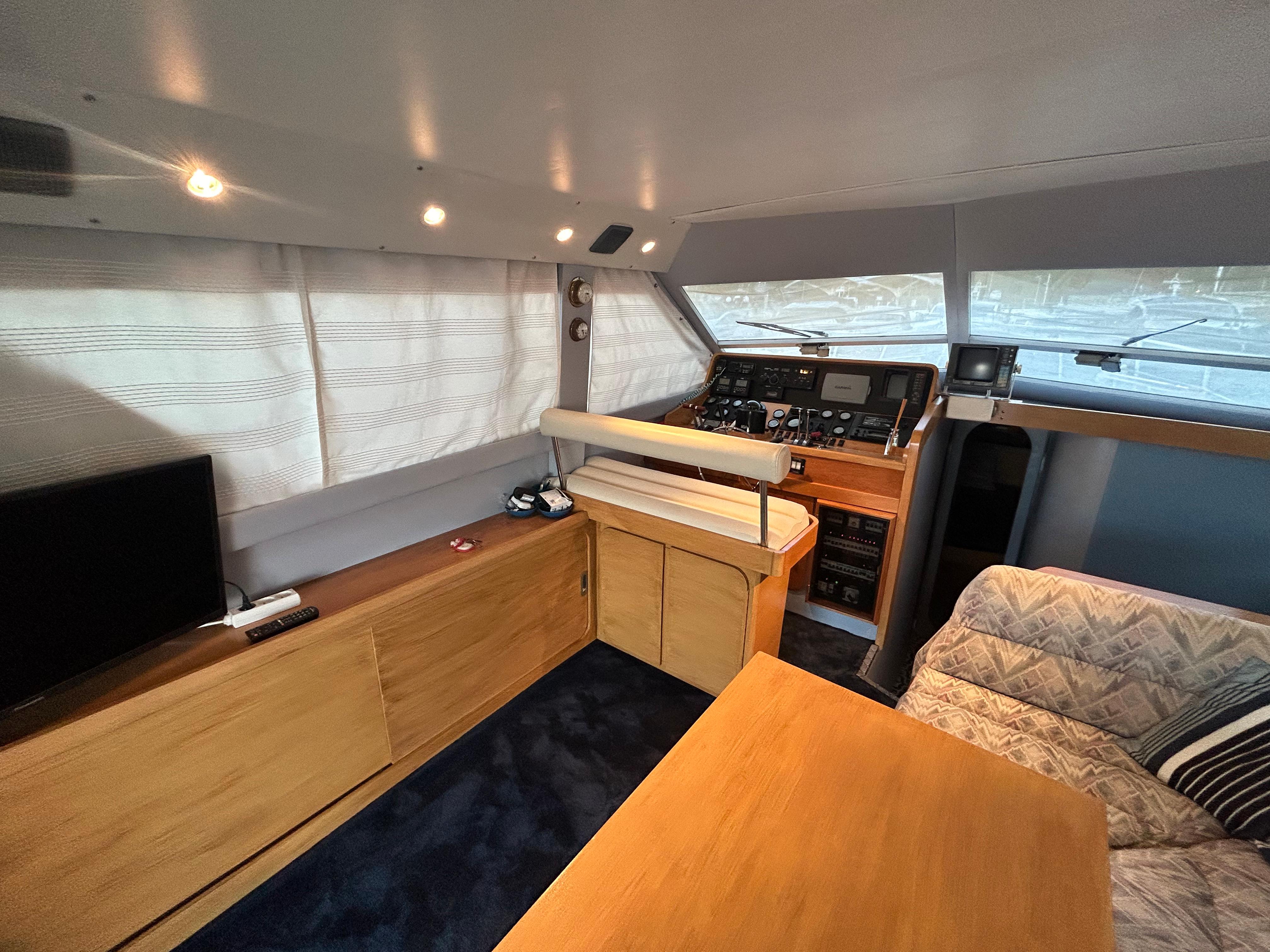 1987 Guy Couach 1100 Flybridge for sale - YachtWorld