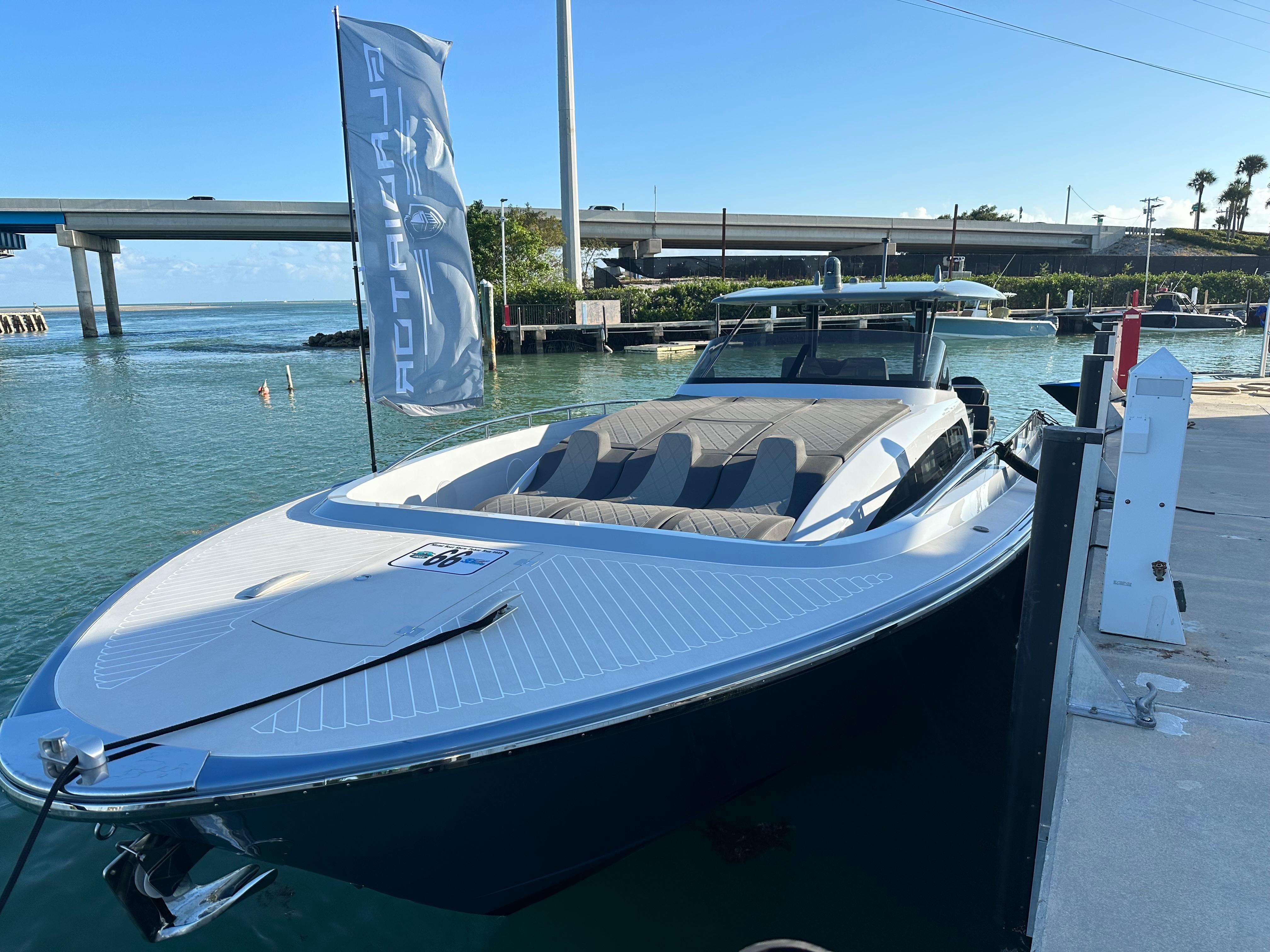 2023 Canados 435 GLADIATOR Express Cruiser for sale - YachtWorld