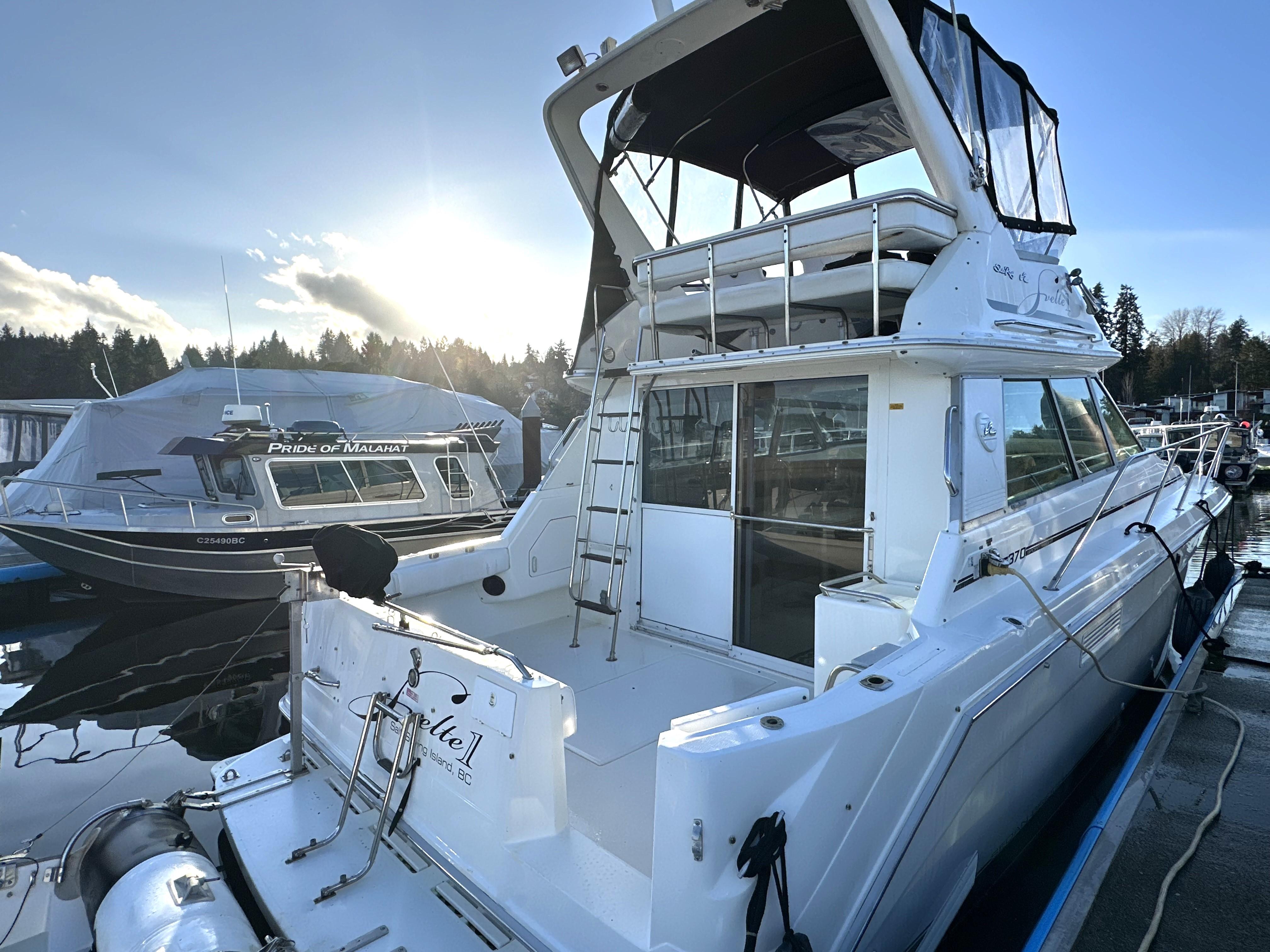 1995 Sea Ray 370 Sedan Bridge Express Cruiser for sale - YachtWorld