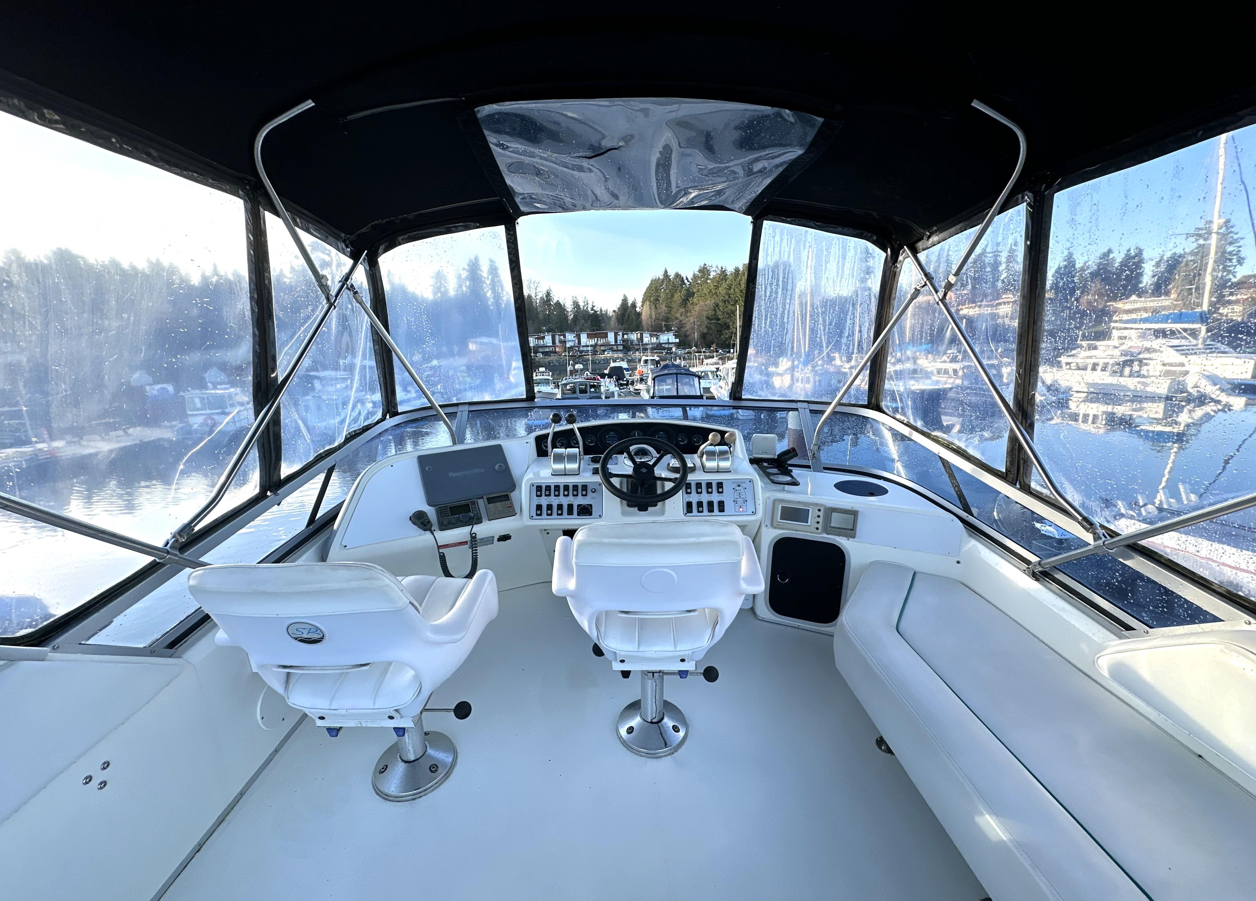 1995 Sea Ray 370 Sedan Bridge Express Cruiser for sale - YachtWorld