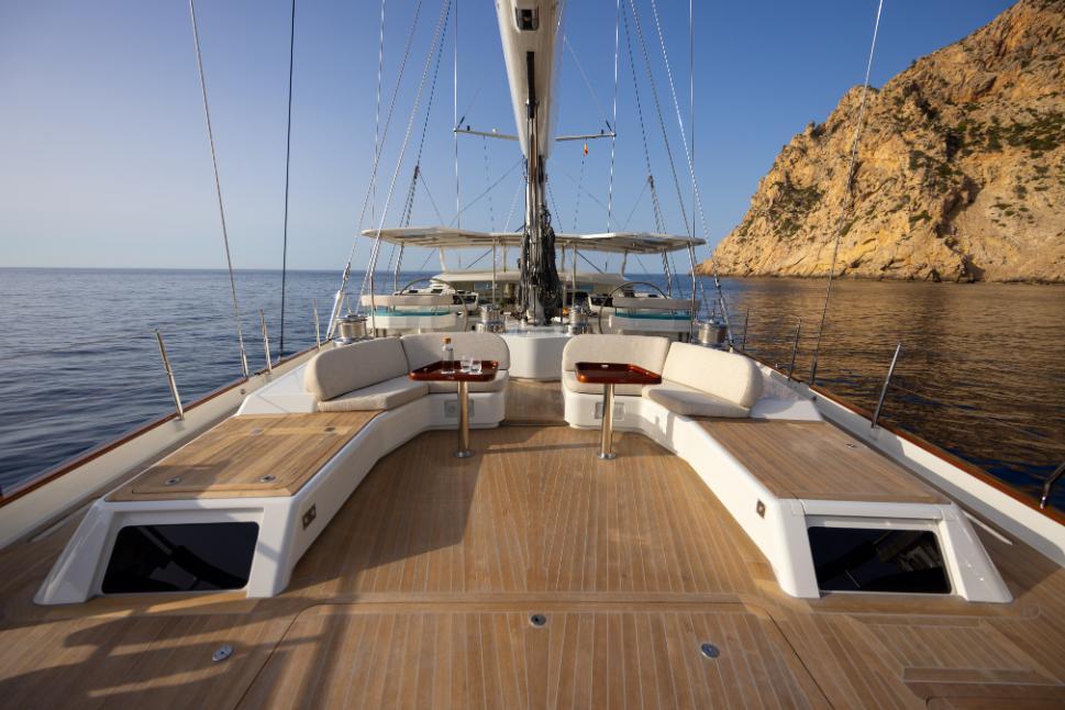 ANTARES Ketch Royal Huisman for sale - YachtWorld