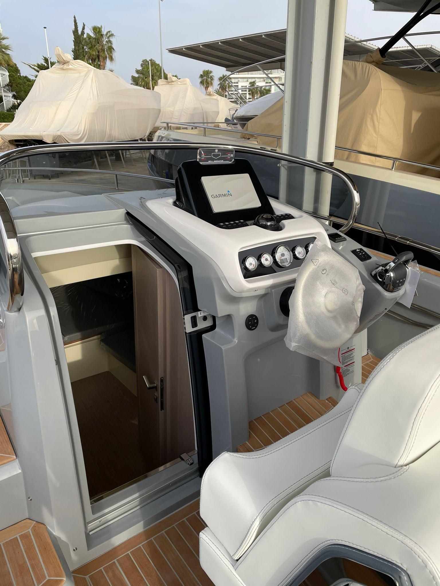 Used 2021 Custom GT280 - 49 - Maine-et-Loire | TopBoats