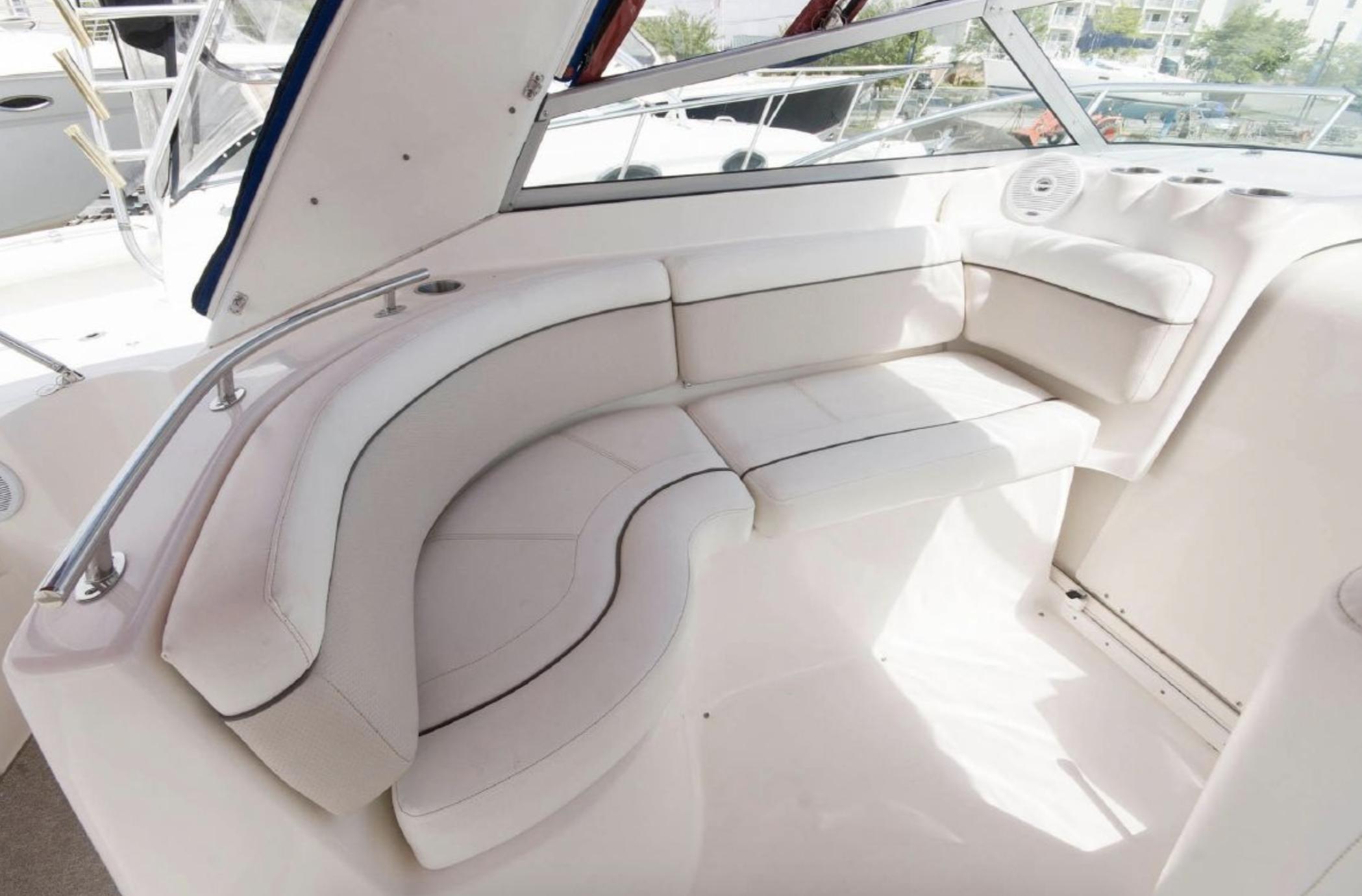 2006 Rinker 342 Express Cruiser Cruiser for sale - YachtWorld