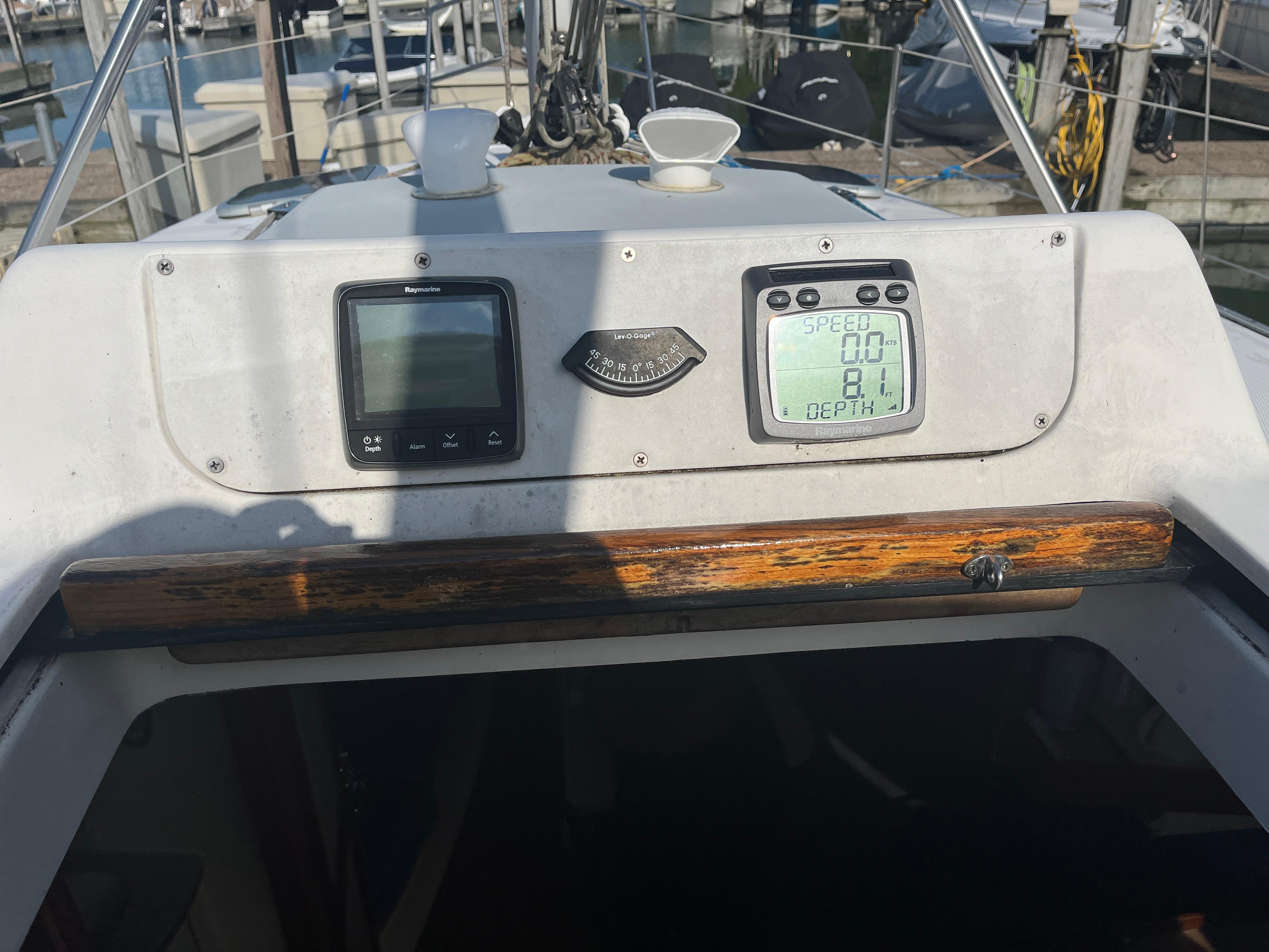 2000 Hunter 310 Cruiser for sale - YachtWorld