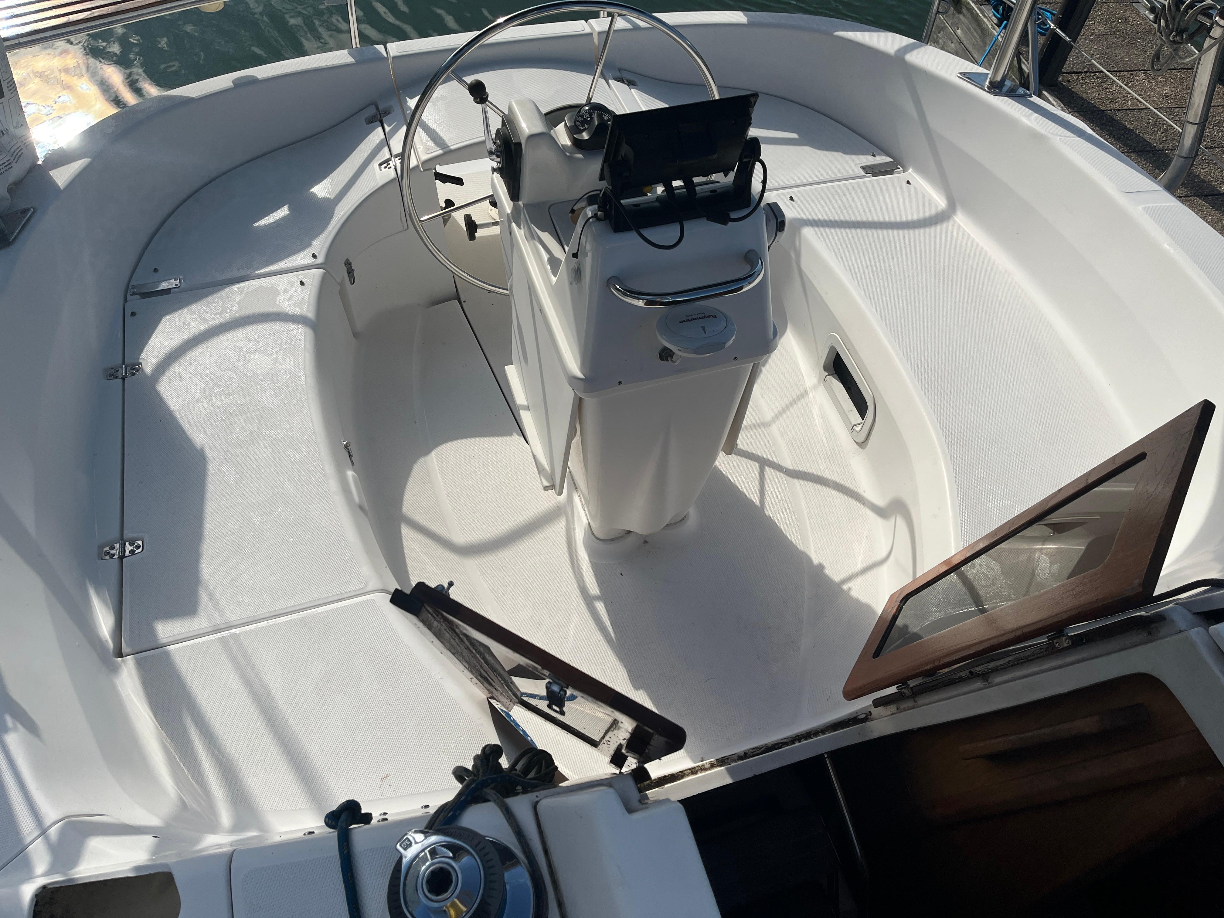 2000 Hunter 310 Cruiser for sale - YachtWorld