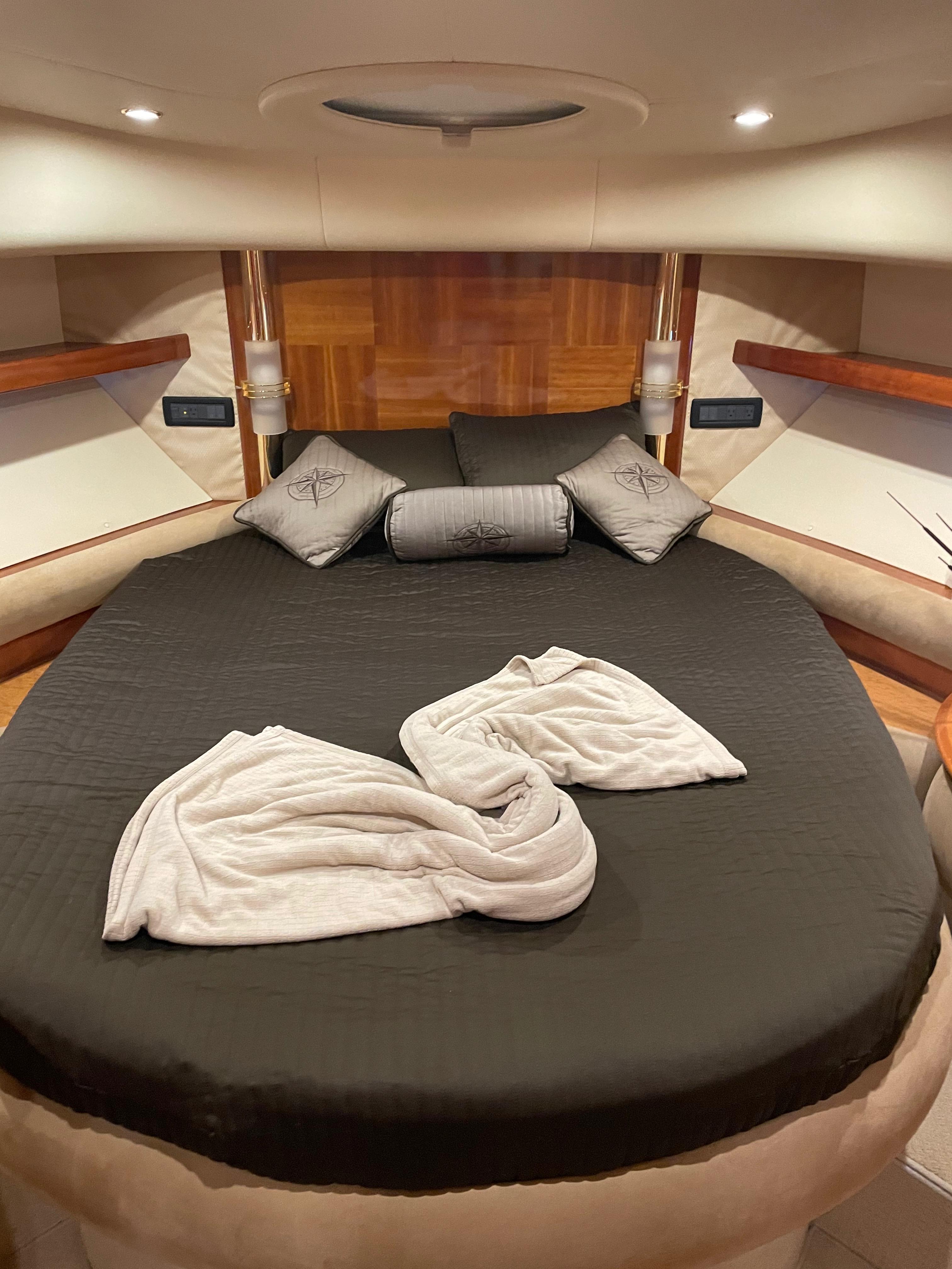 2002 Azimut 55 flybridge Flybridge for sale - YachtWorld