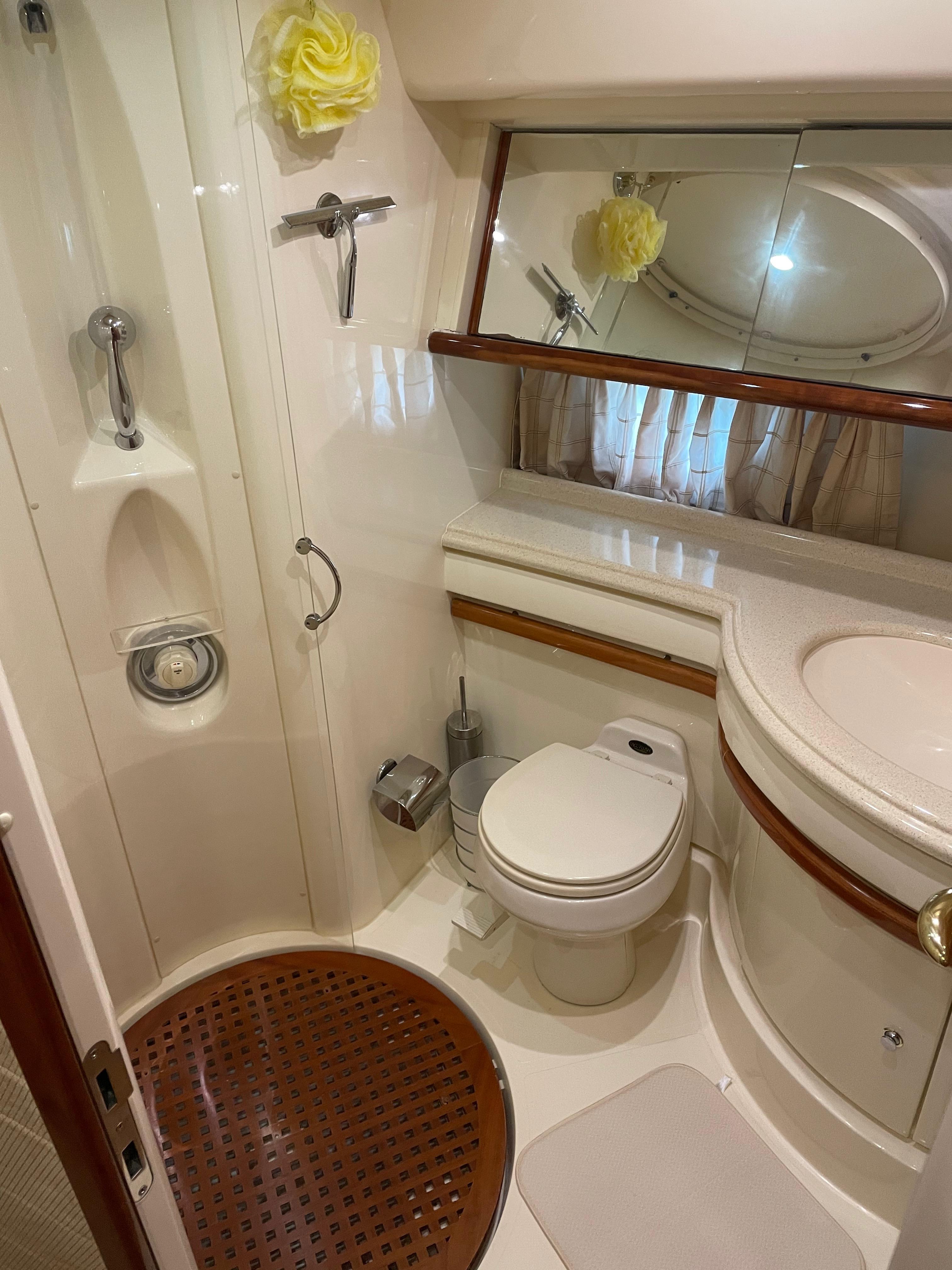 2002 Azimut 55 flybridge Flybridge for sale - YachtWorld