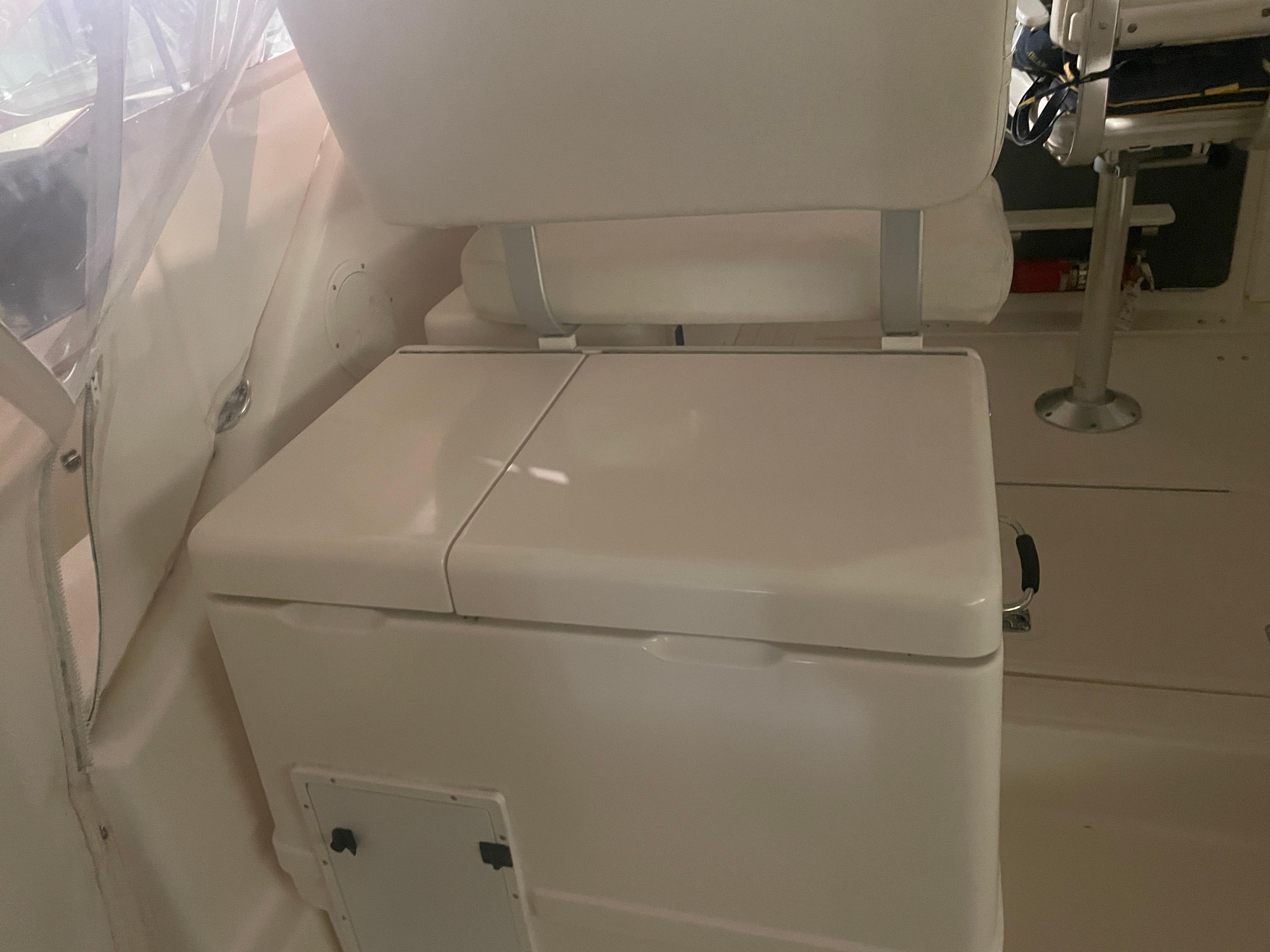 1998 Pursuit 3400 Express Express Cruiser for sale - YachtWorld