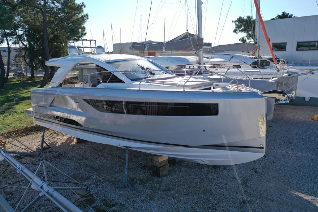 2023 Jeanneau DB 43 Cruiser for sale - YachtWorld