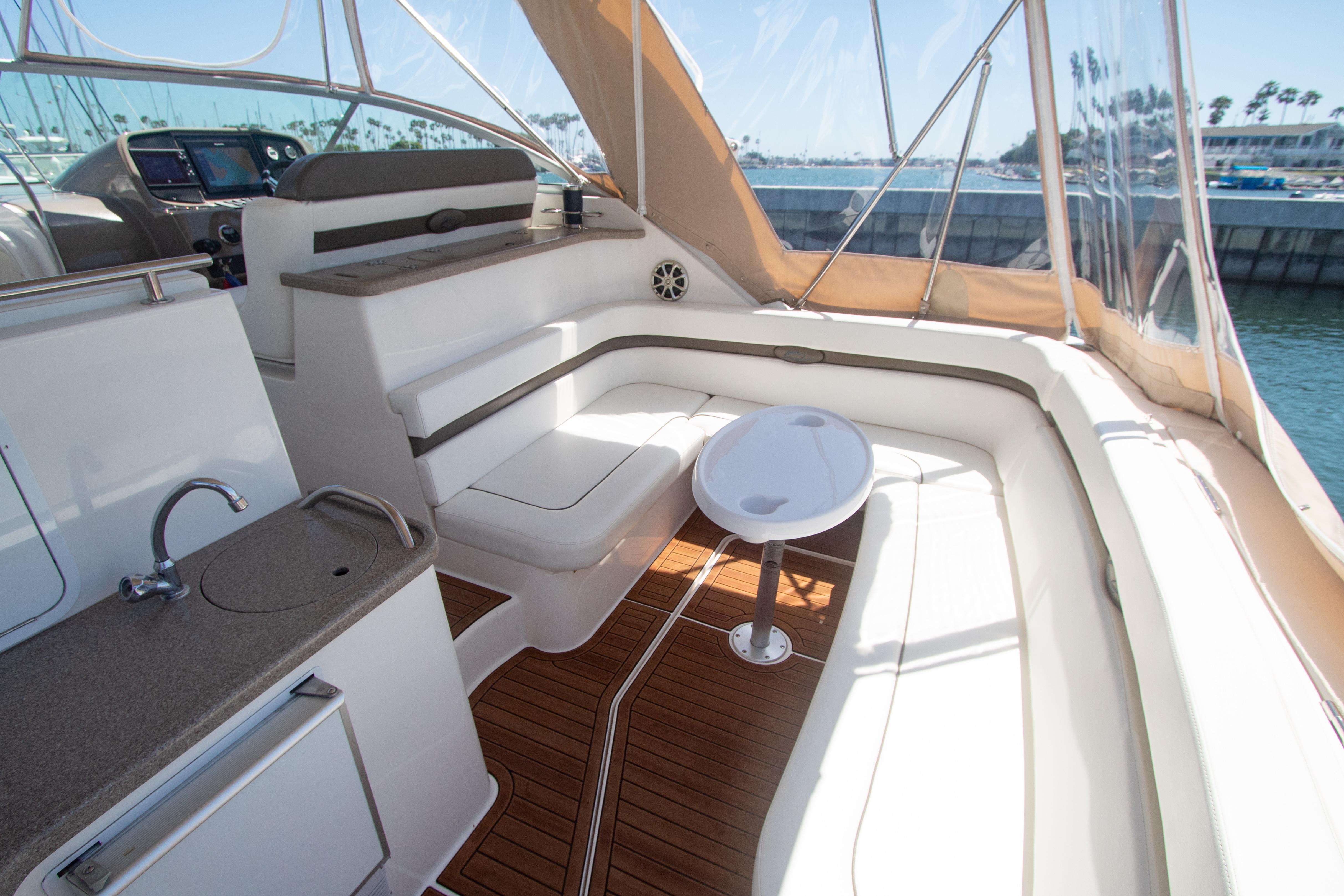 2008 Rinker 400 Express Cruiser Express Cruiser for sale - YachtWorld