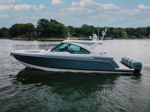 2019 Formula 400ssc Motor Yachts for sale - YachtWorld