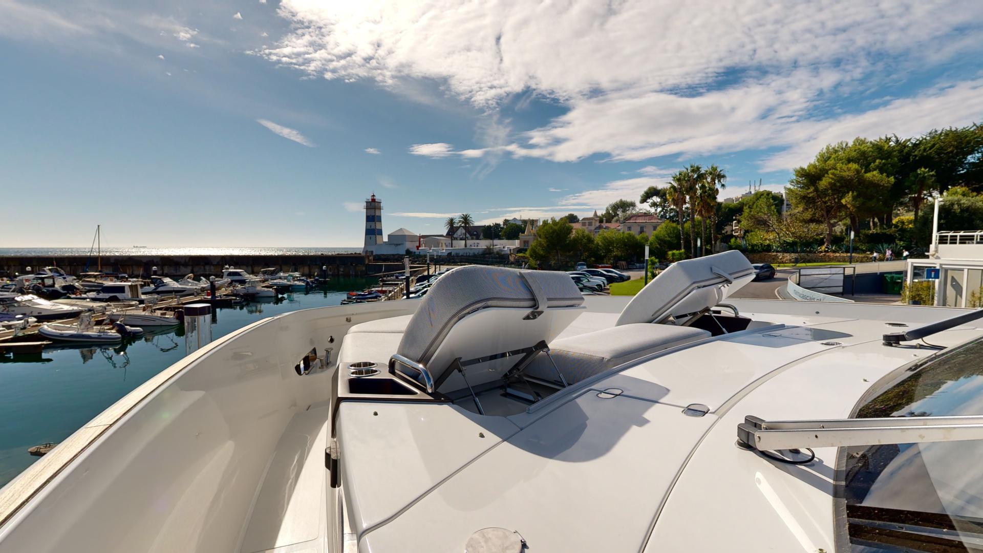 2024 Azimut Seadeck 6 Motor Yachts for sale - YachtWorld