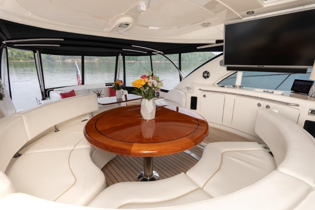 2010 Sea Ray 580 Sundancer Express Cruiser for sale - YachtWorld