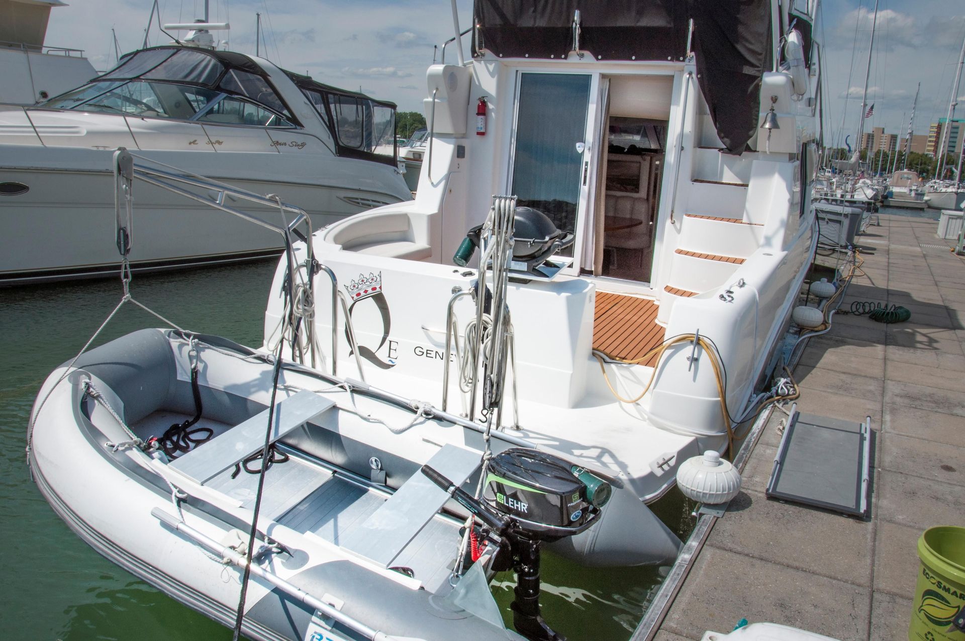 1997 Silverton 351 Sedan Cruiser - Weber Yachts