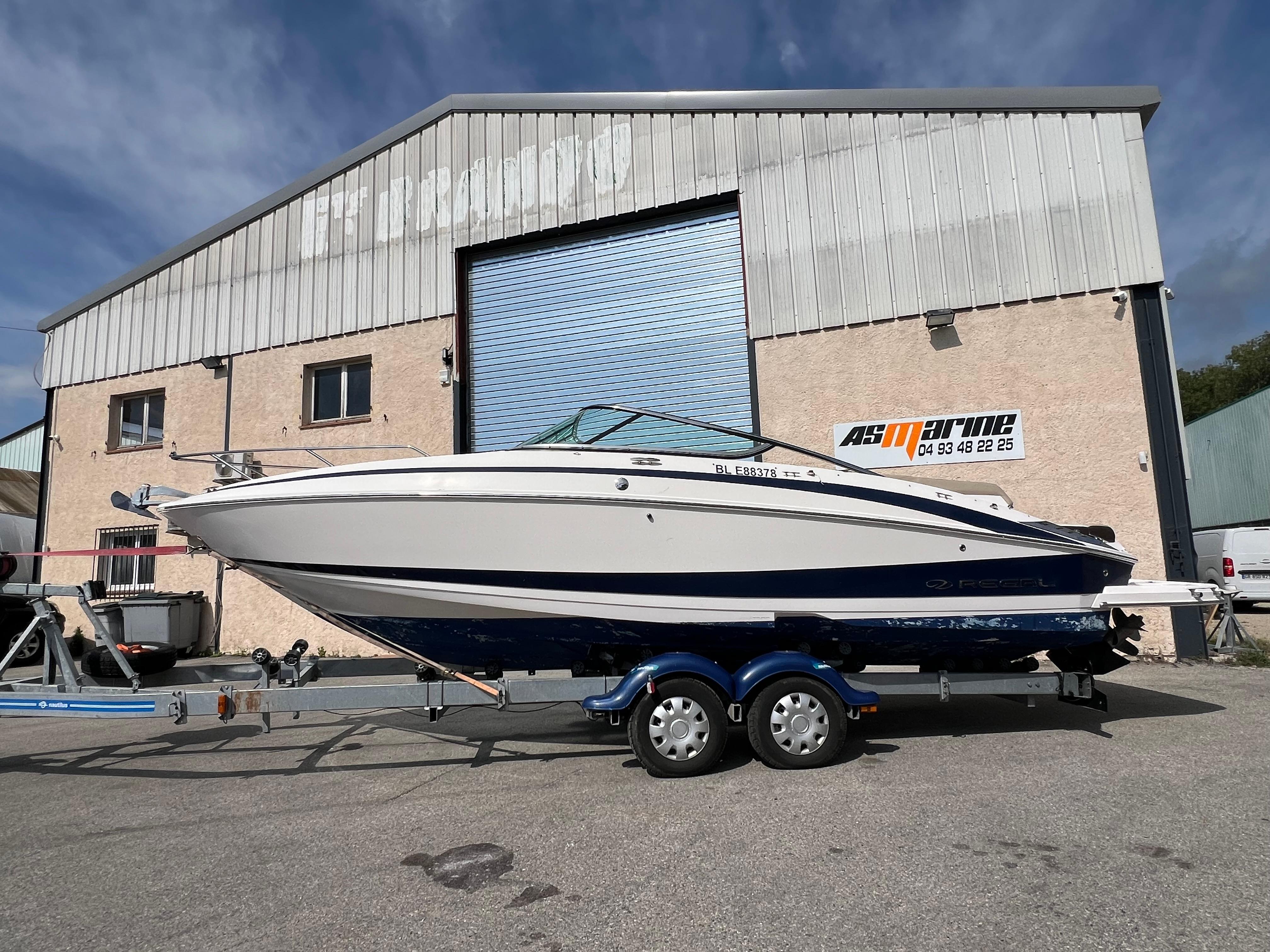 Regal 2550 Cuddy | 2013 | 7m - 06 - Alpes-Maritimes | Boatshop24