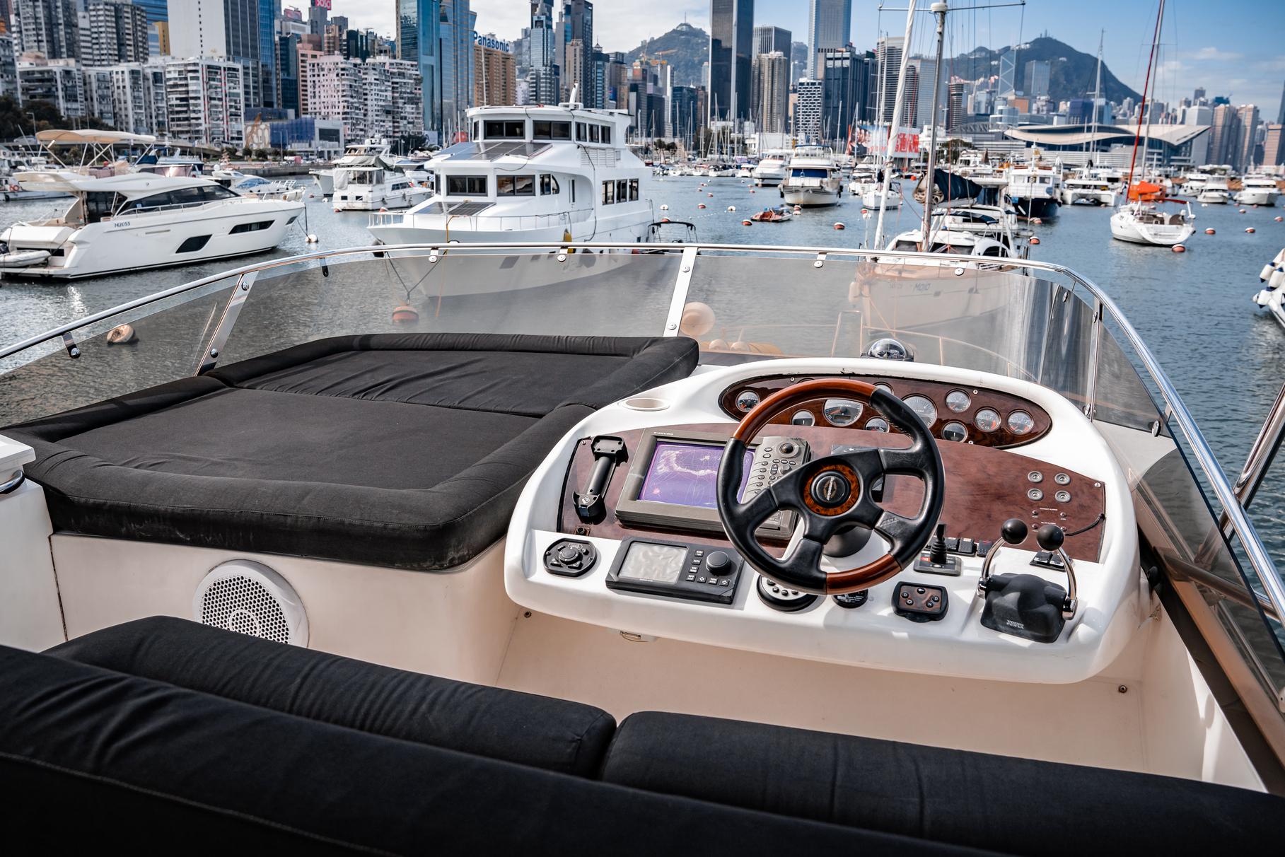 2005 Sunseeker 50 Flybridge for sale - YachtWorld