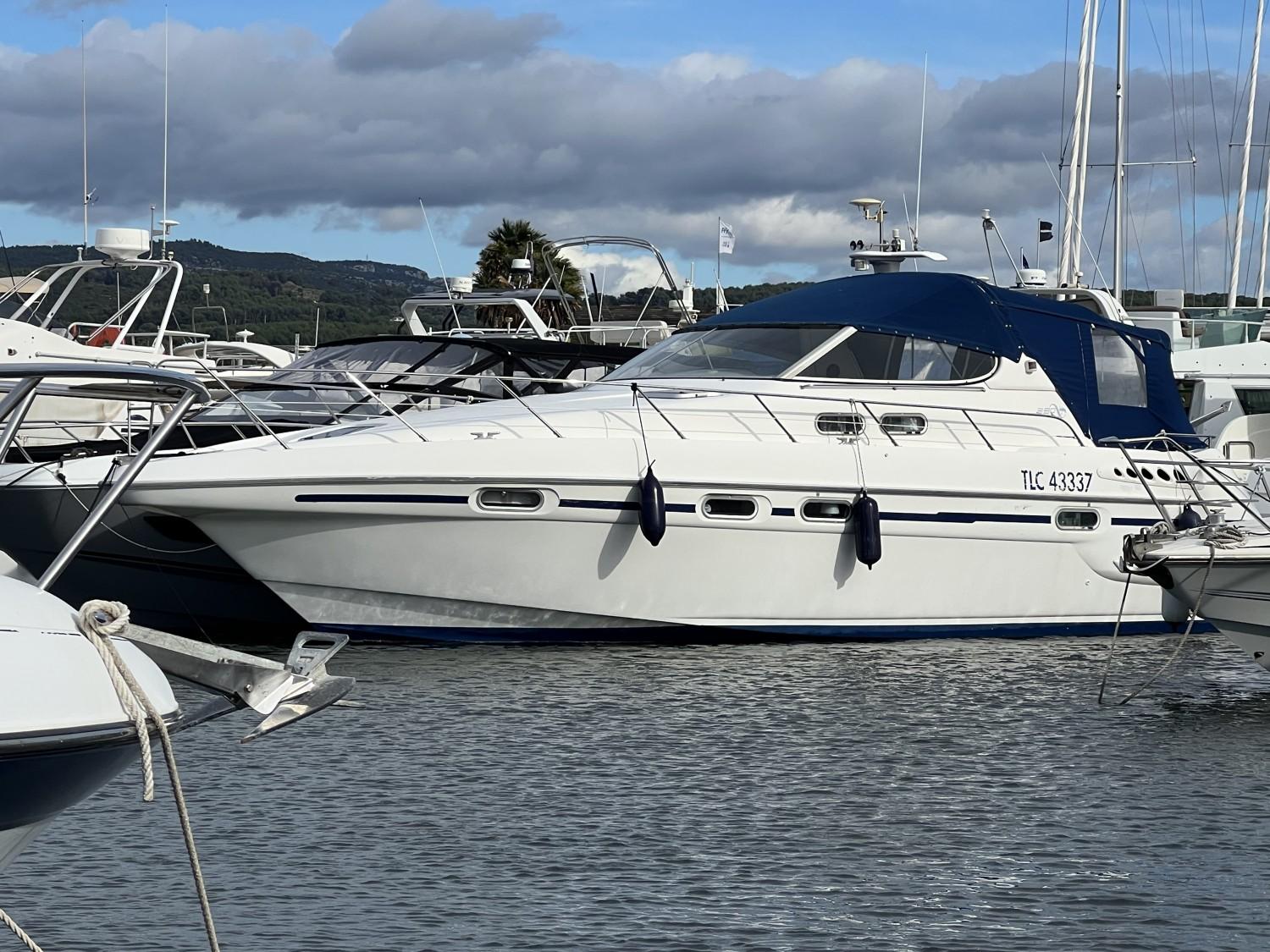 Sealine Ambassador 380 | 12m | 1994 - 33 - Gironde | Boats and Outboards