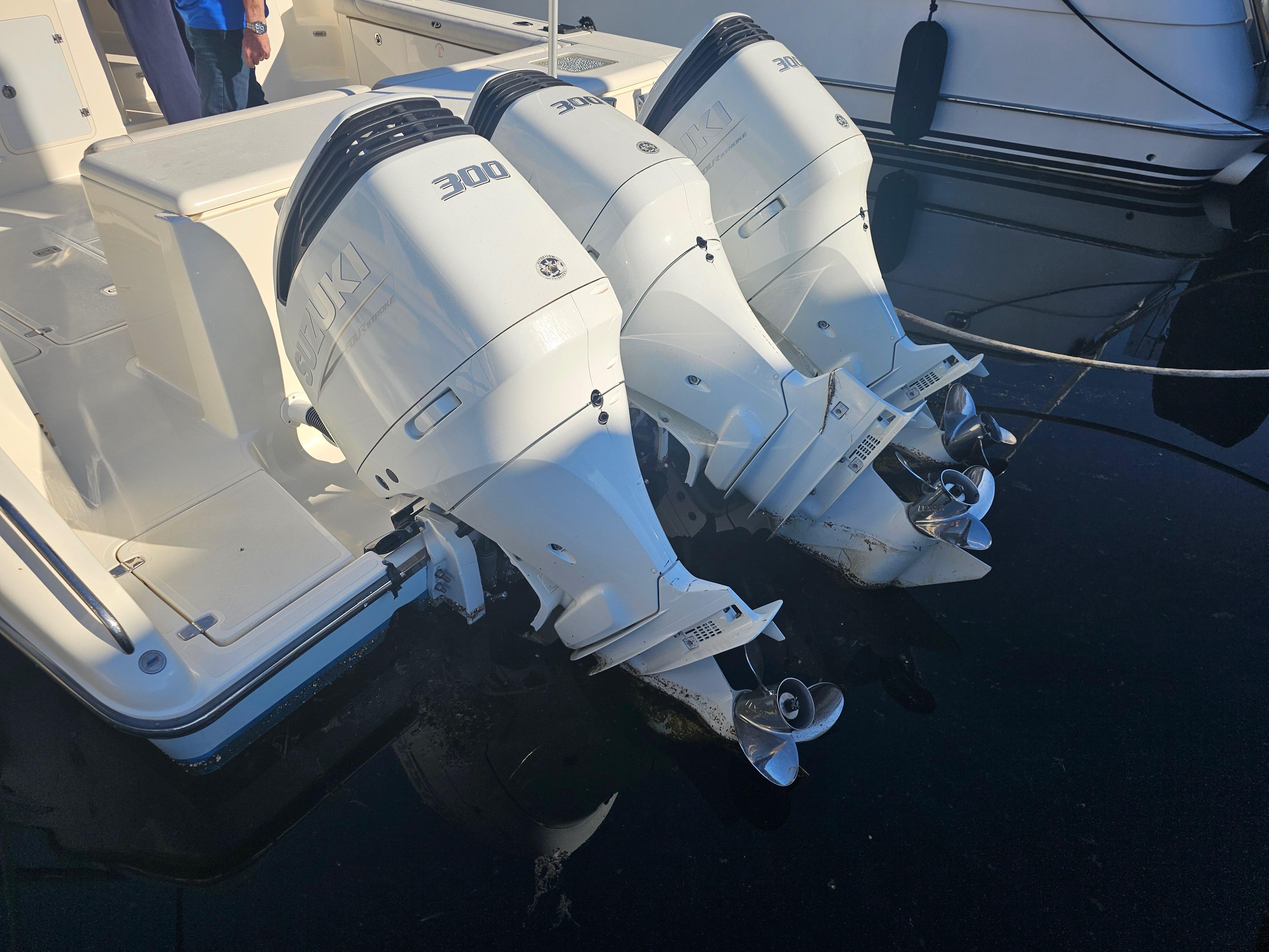 2010 Pursuit OS 375 Offshore Pesqueros de agua salada en venta - YachtWorld