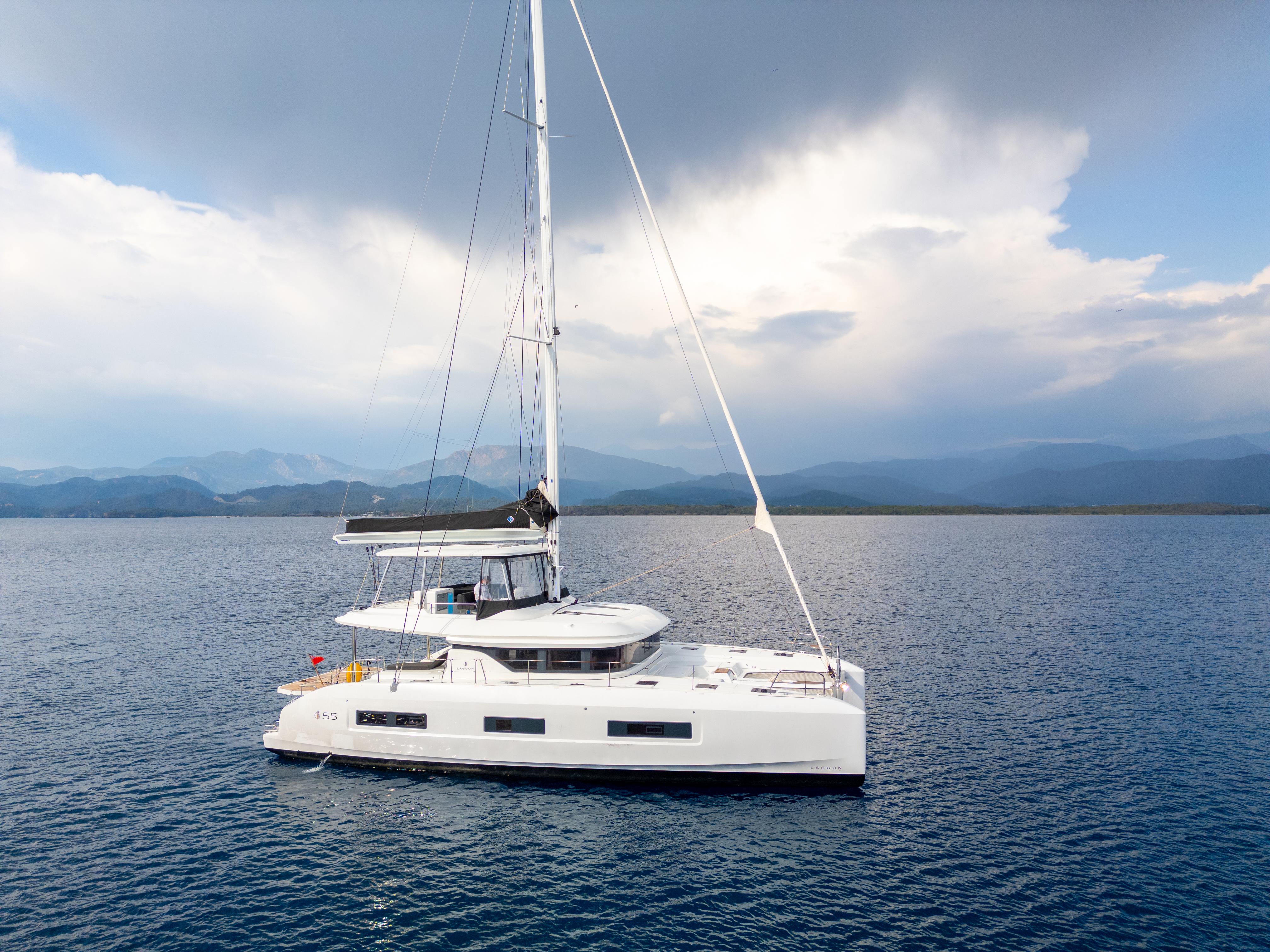 2024 Lagoon 55 Multi-Hull for sale - YachtWorld