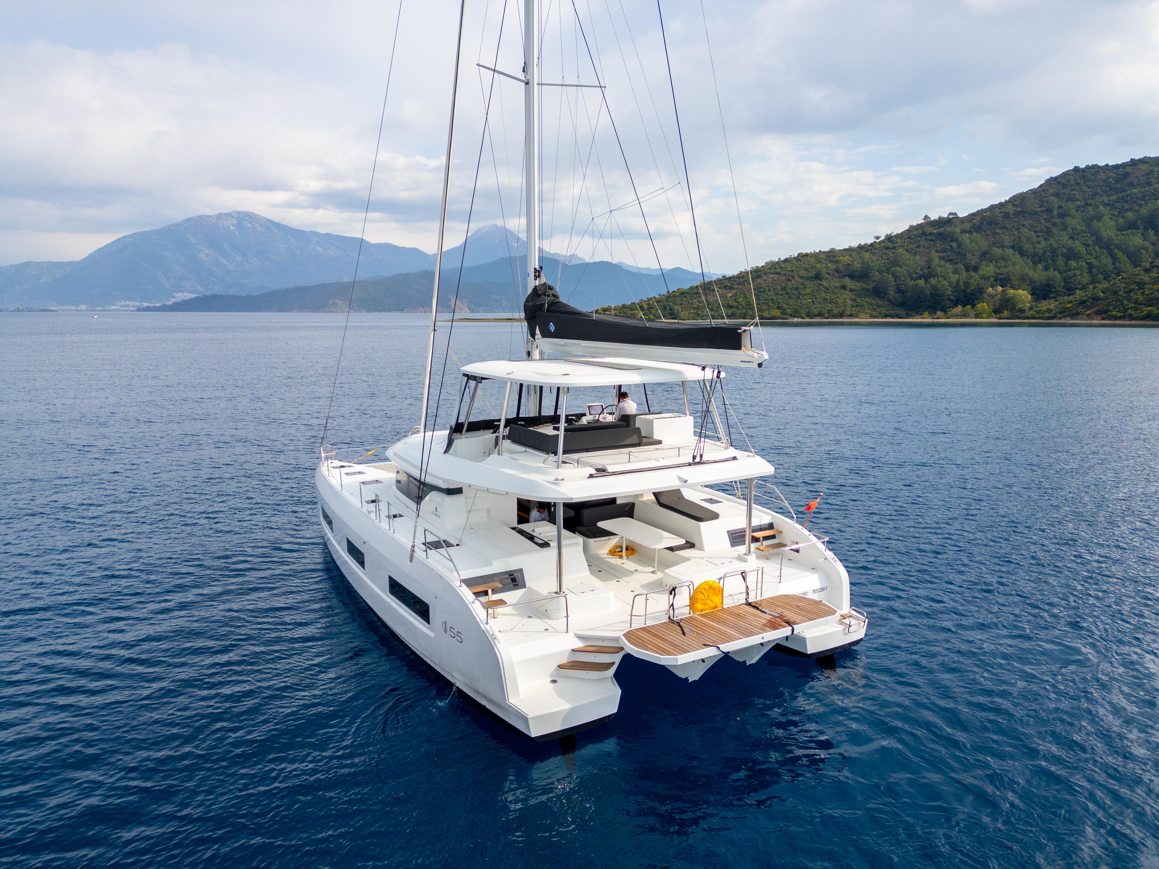 2024 Lagoon 55 Catamarans et trimarans à vendre - YachtWorld