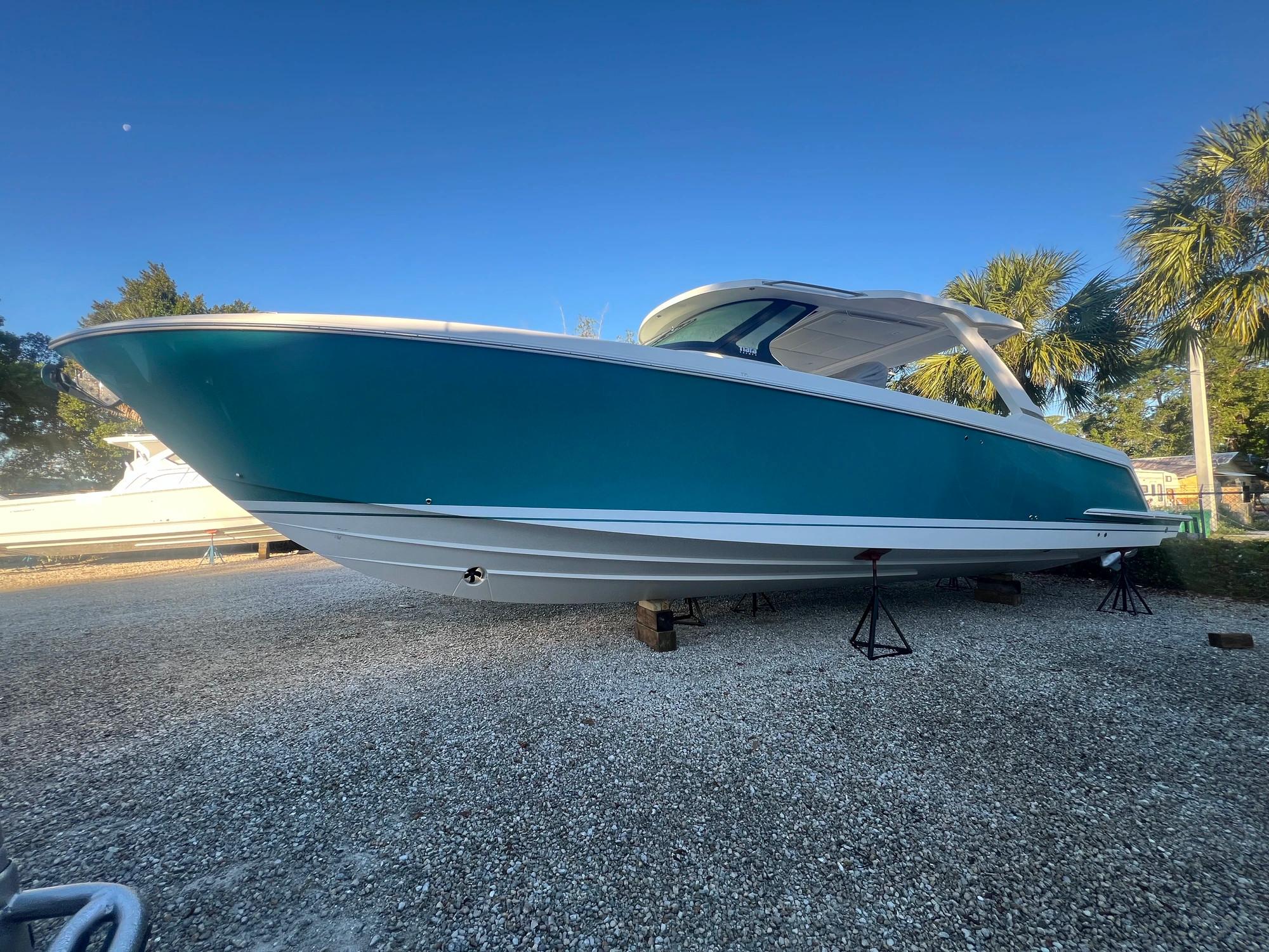 2024 Tiara Yachts 43 LS Yachts à moteur à vendre - YachtWorld