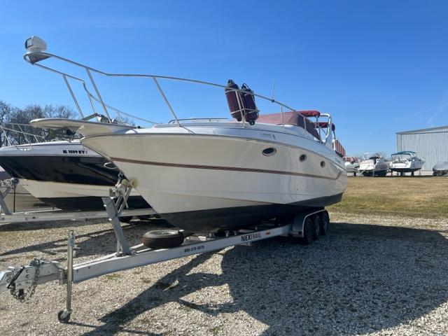 1998 Larson Cabrio 310 Mid-Cabin Cruiser for sale - YachtWorld