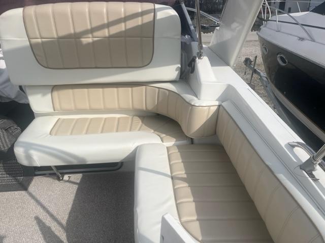 1998 Larson Cabrio 310 Mid-Cabin Cruiser for sale - YachtWorld