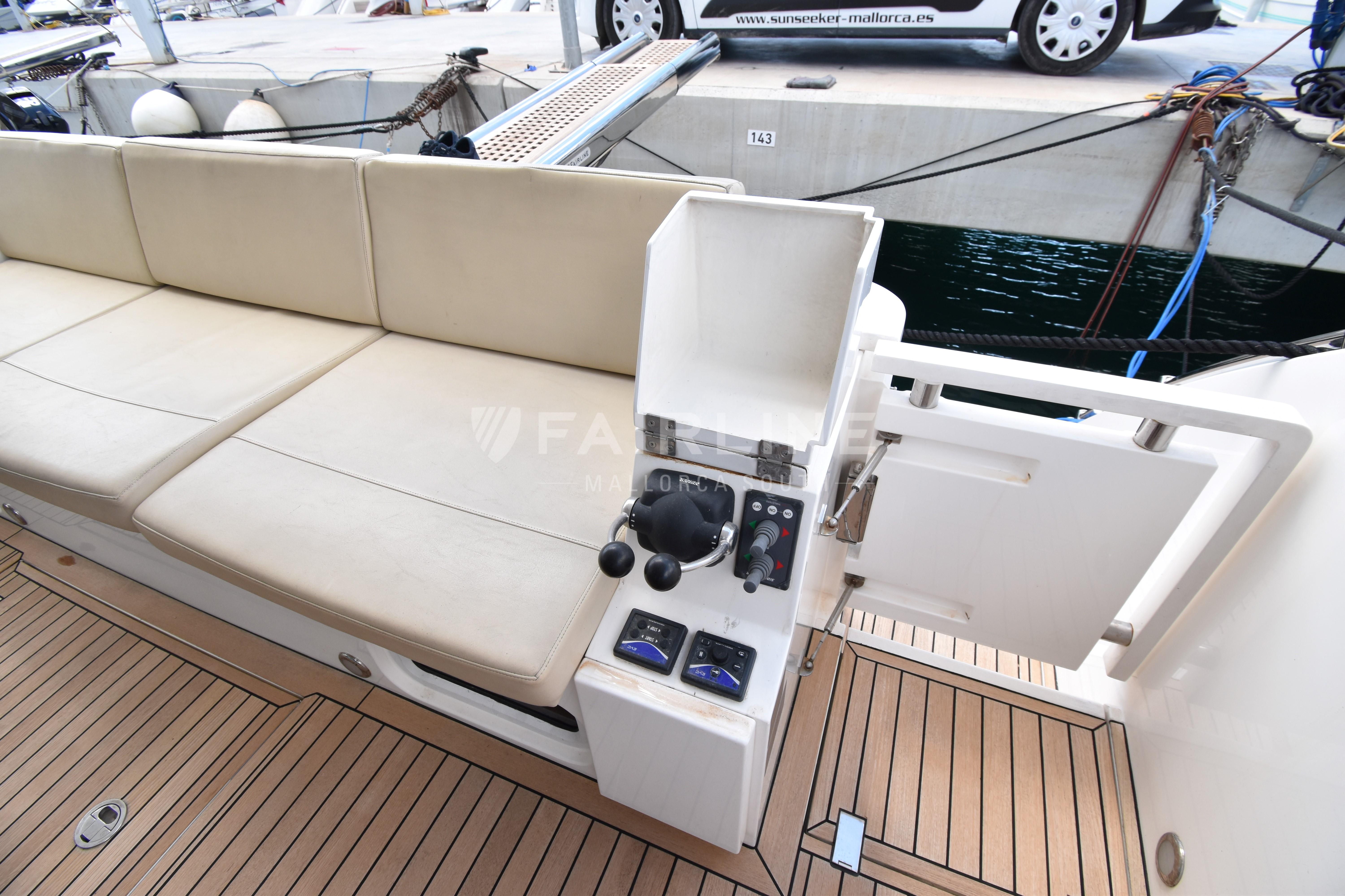 2009 Fairline Squadron 55 Motor Yachts for sale - YachtWorld