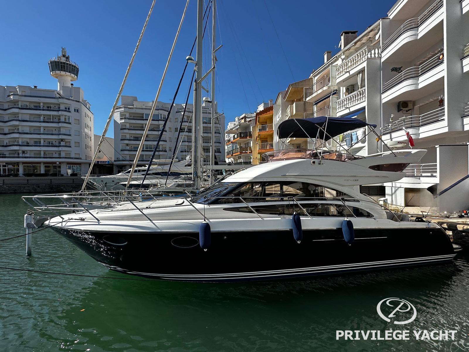 Used 2013 Princess Flybridge 42 Motor Yacht - Girona | YachtFocus
