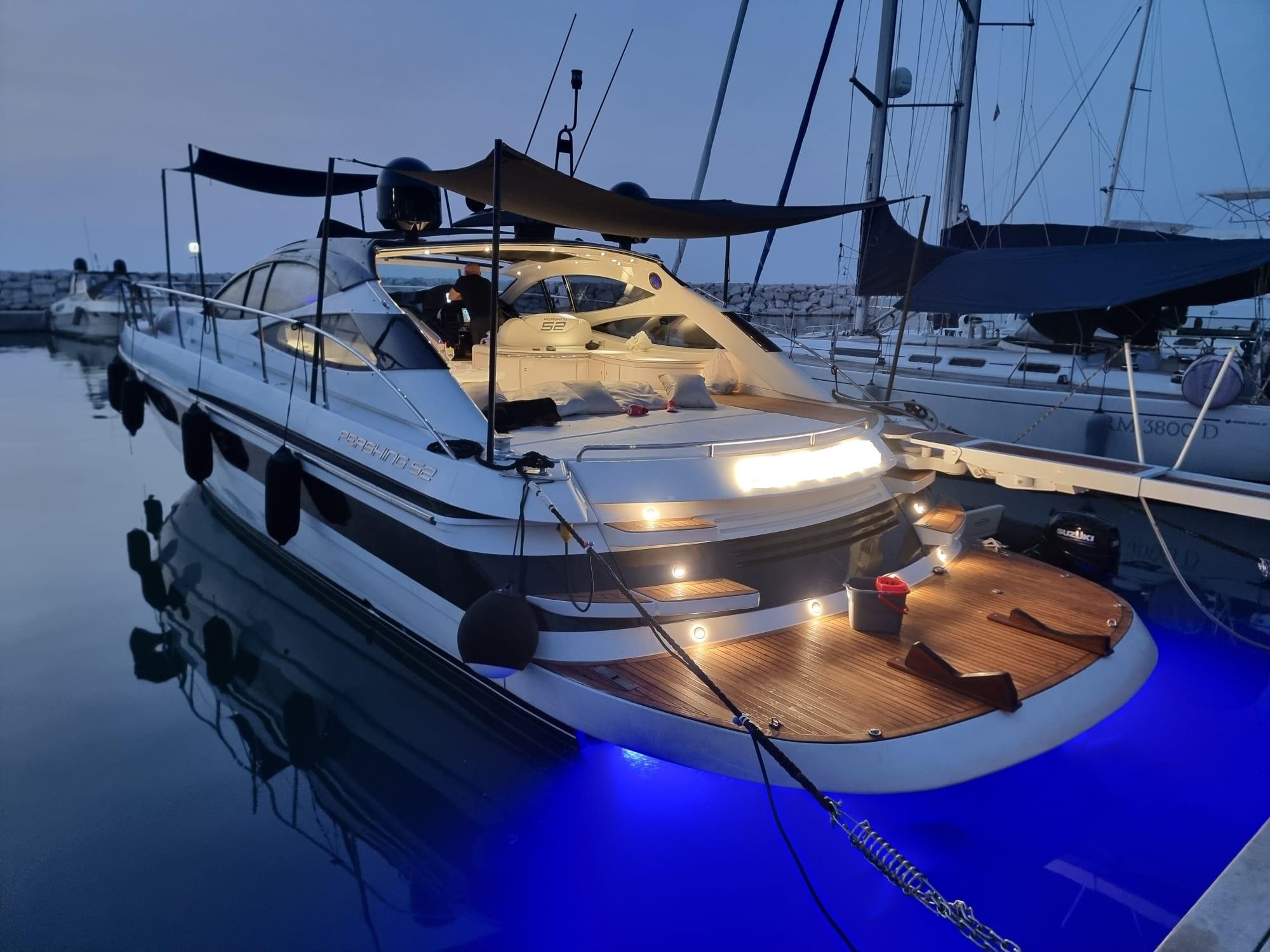 Used Pershing 52 in 06 - Alpes-Maritimes - iNautia