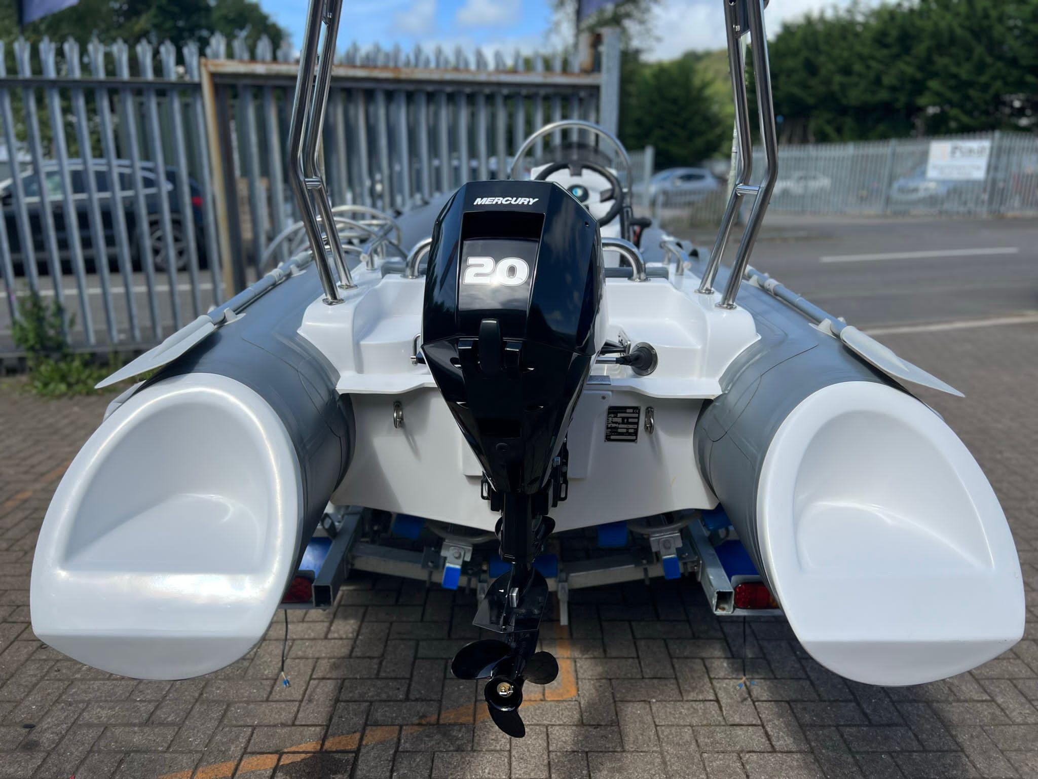 2022 Escape 360 RIB Kaufen - YachtWorld