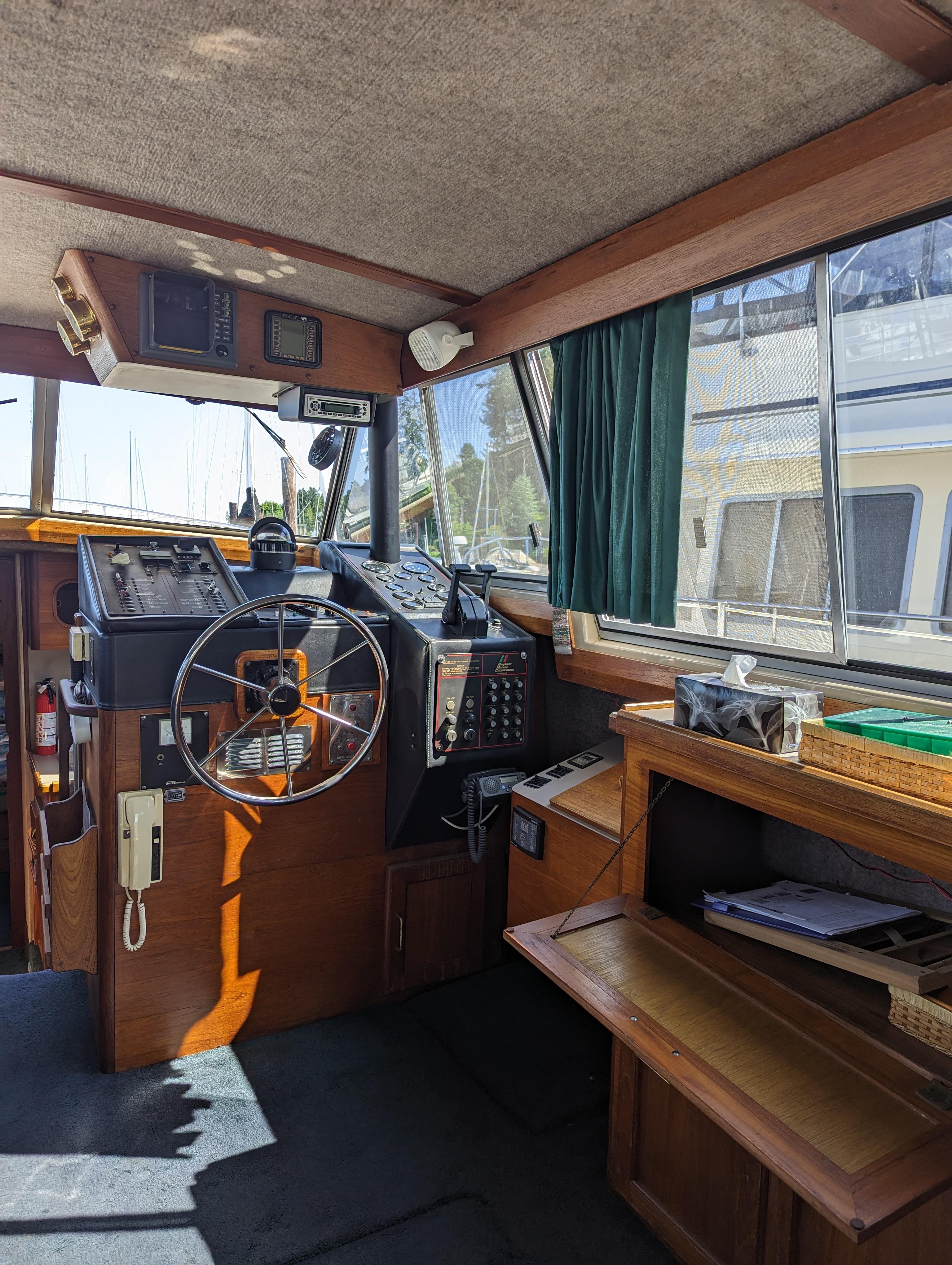 1984 Bayliner 3870 Motoryacht Motor Yachts for sale - YachtWorld