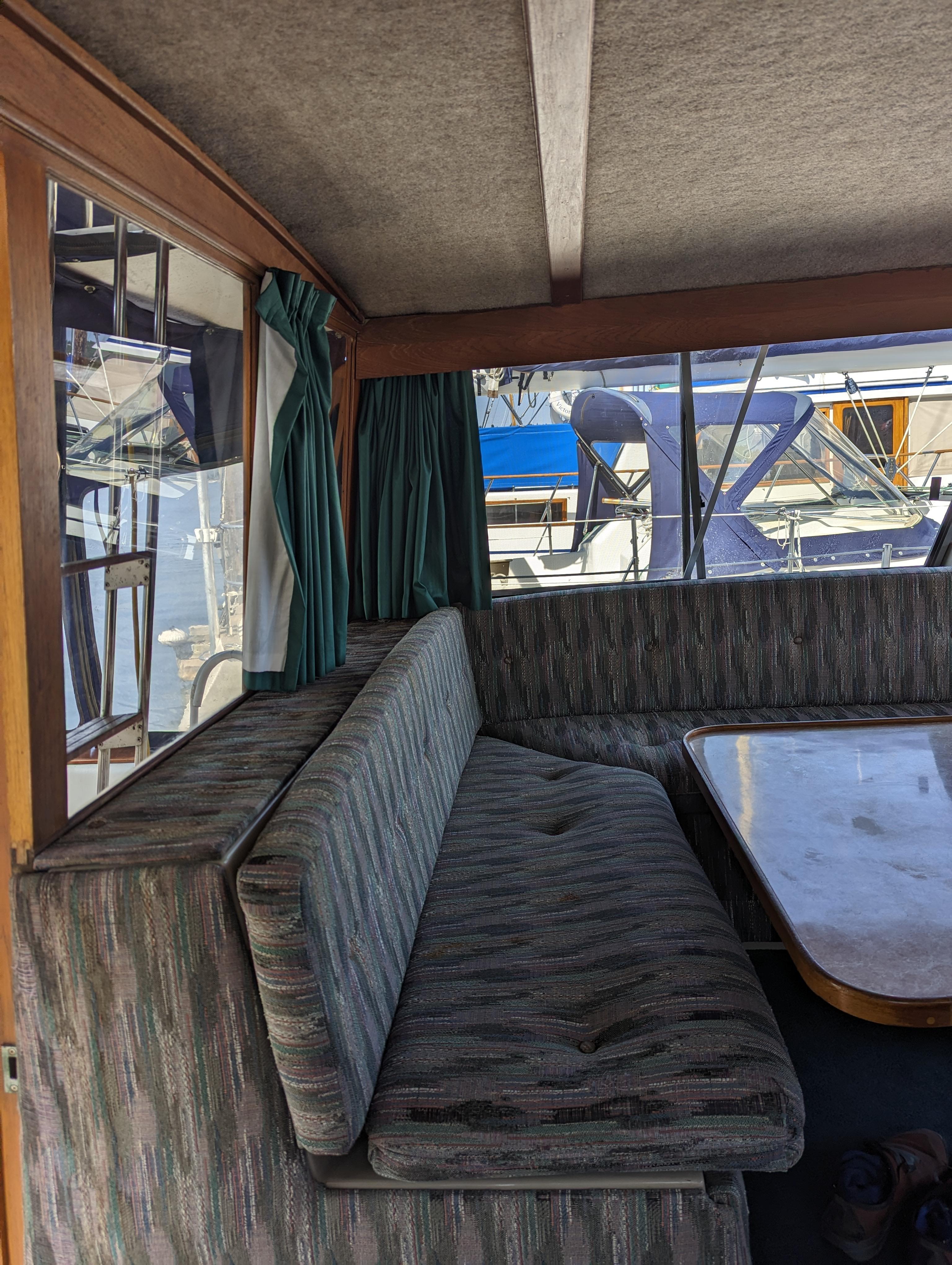 1984 Bayliner 3870 Motoryacht Motor Yachts for sale - YachtWorld