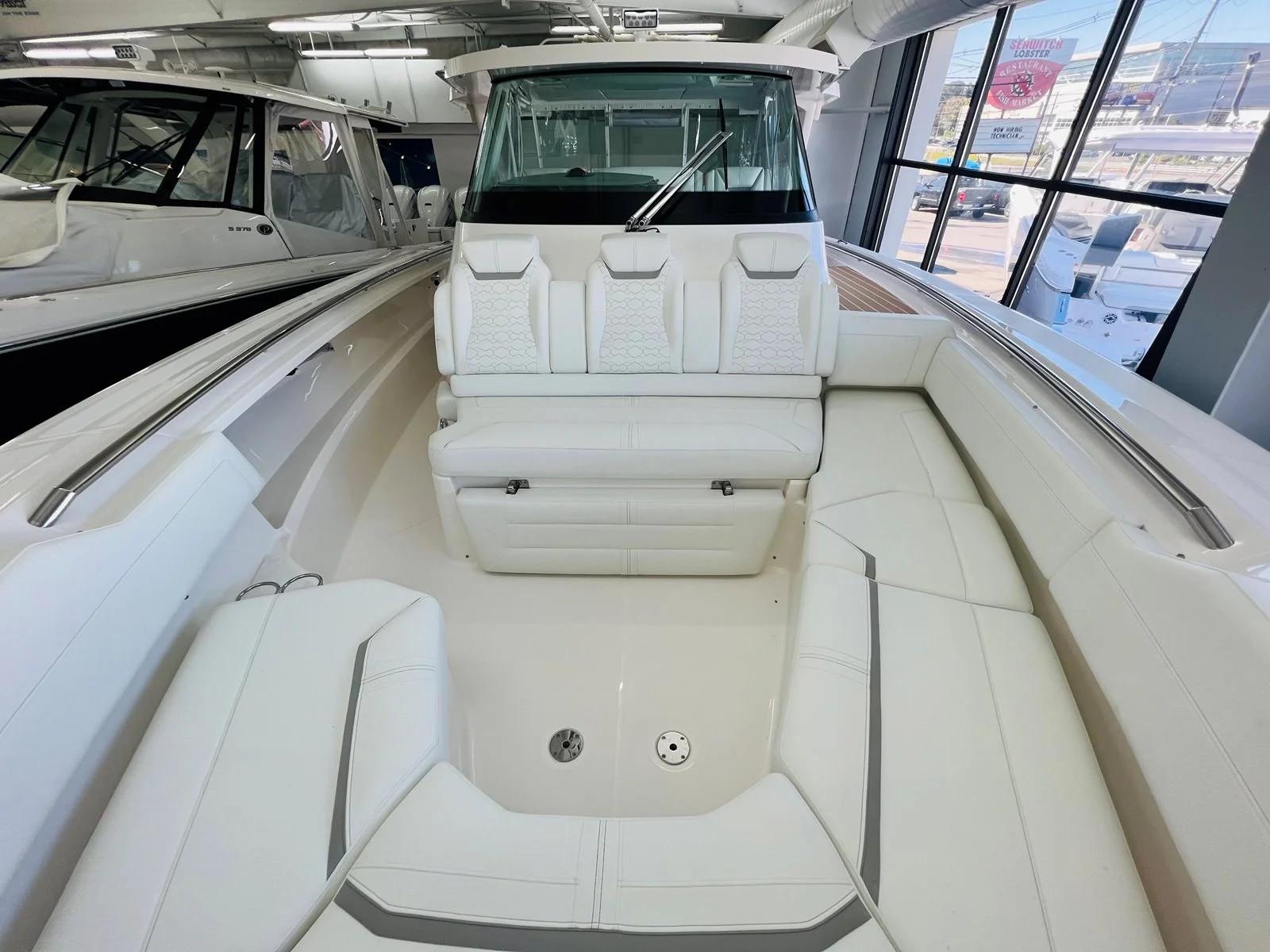 2024 Tiara Yachts 43 LS Motor Yachts for sale - YachtWorld