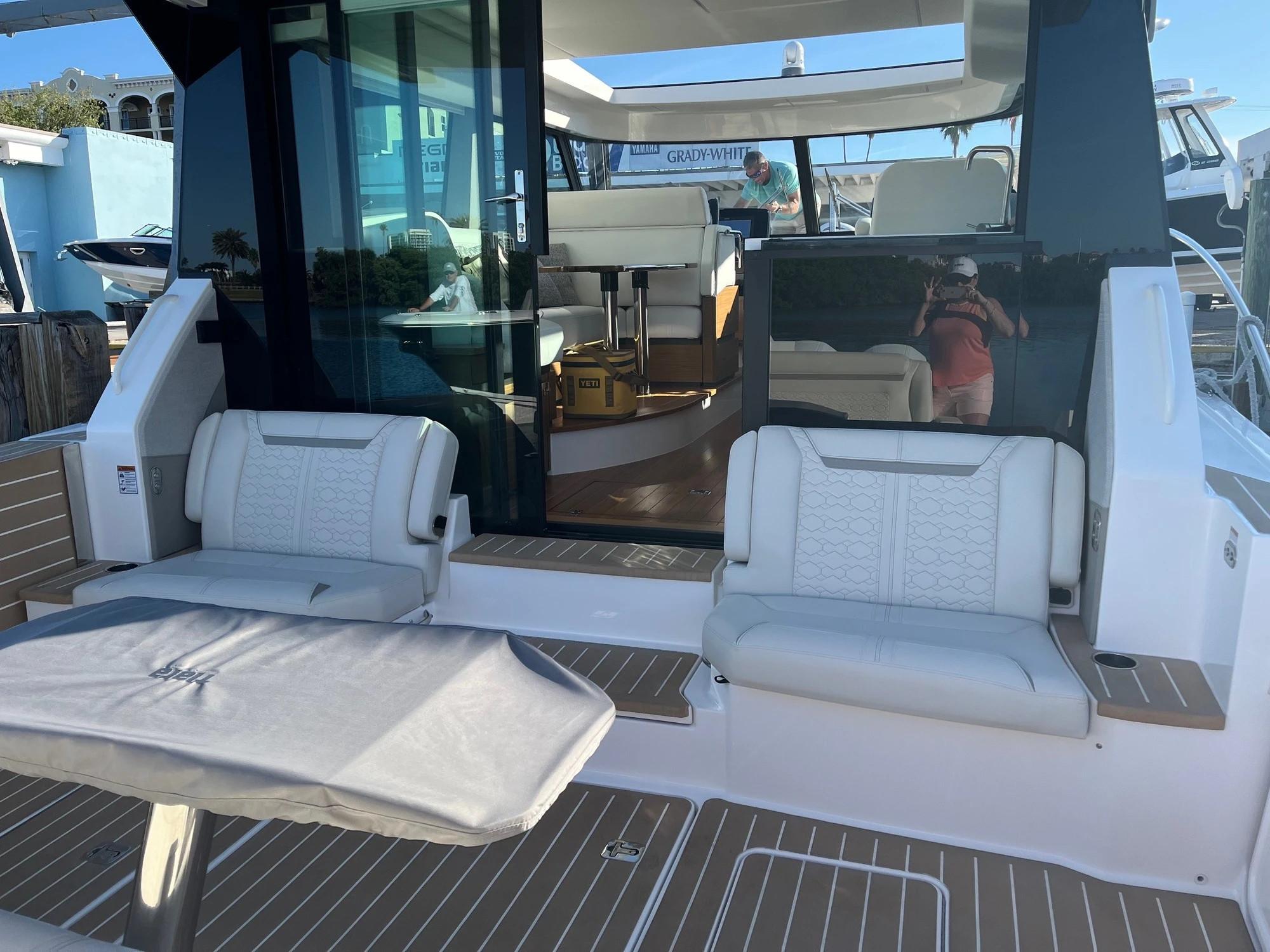 2024 Tiara Yachts 48 LE Motor Yachts for sale - YachtWorld