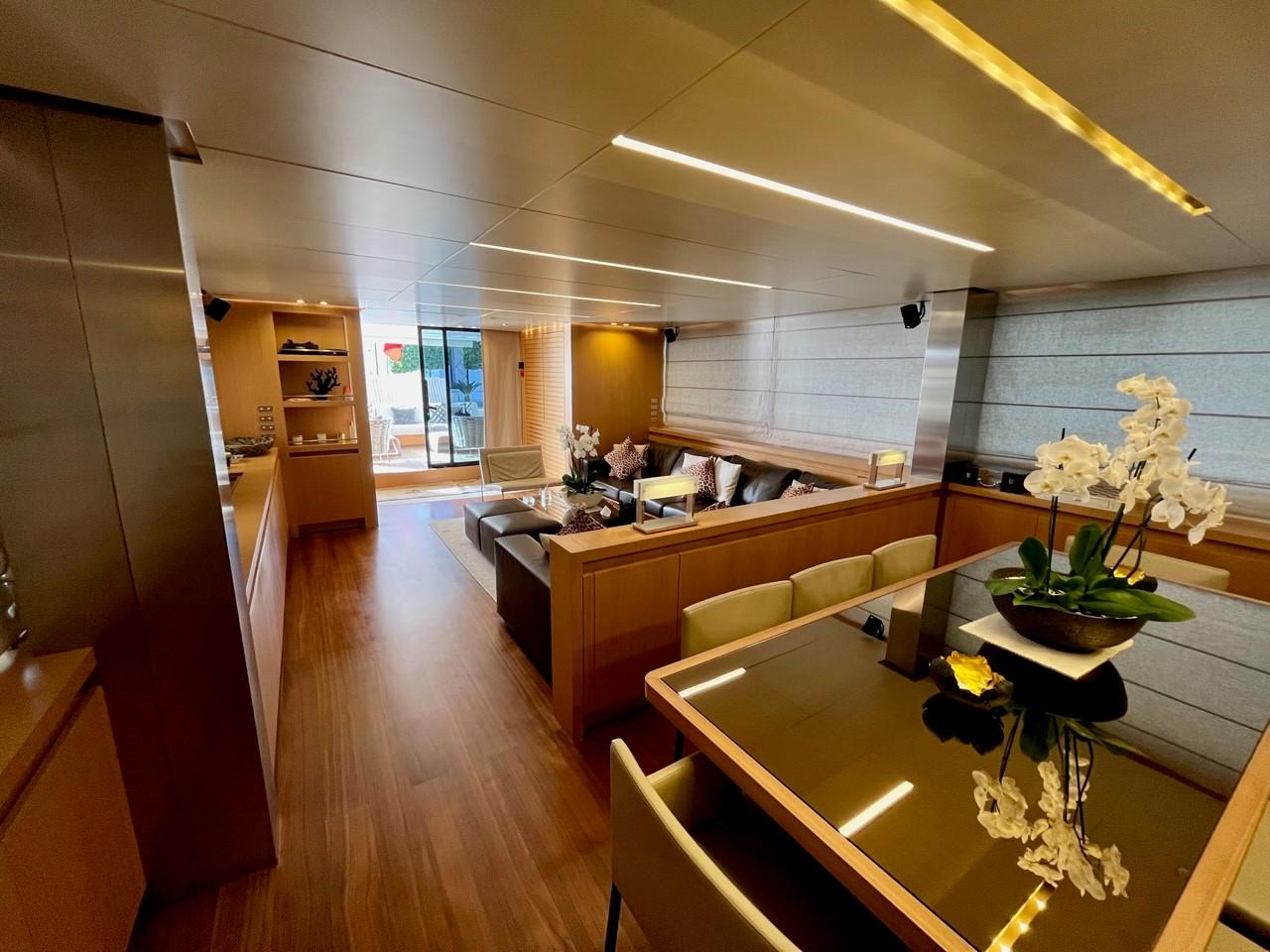 2010 Motor Yachts Sanlorenzo for sale - YachtWorld