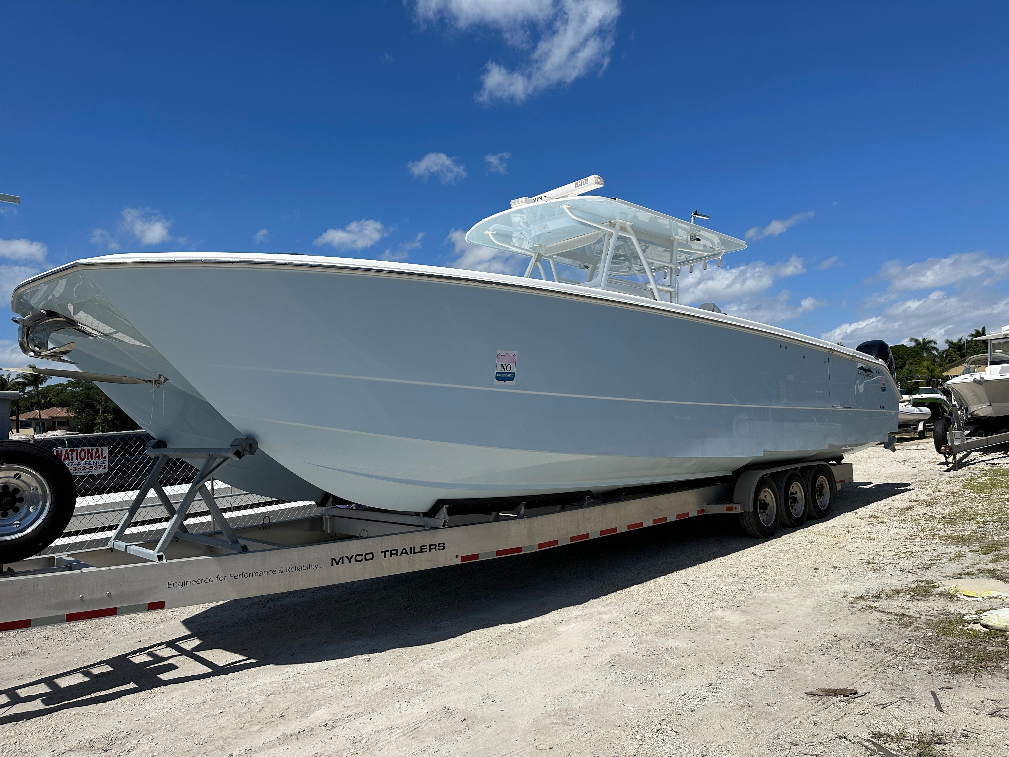 2018 Invincible 40 Catamaran CC Center Console Boote Kaufen - YachtWorld