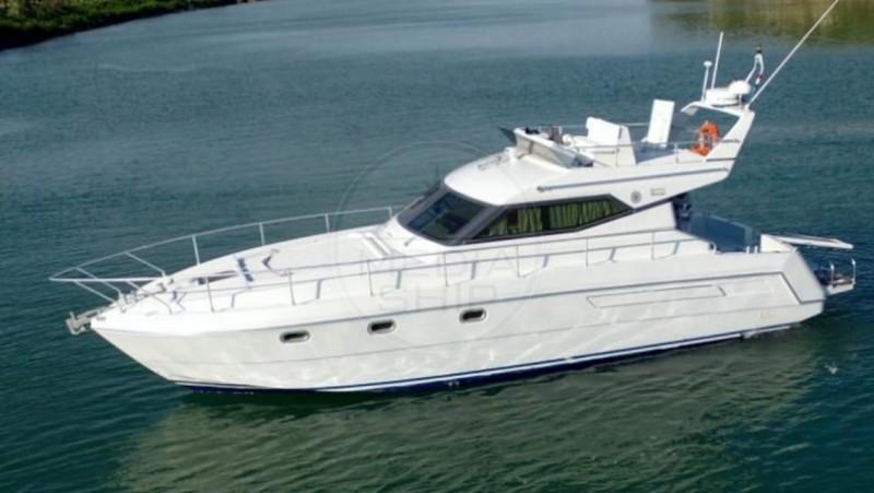 Raffaelli Typhoon | 1993 | 11m - Cuneo | Boatshop24