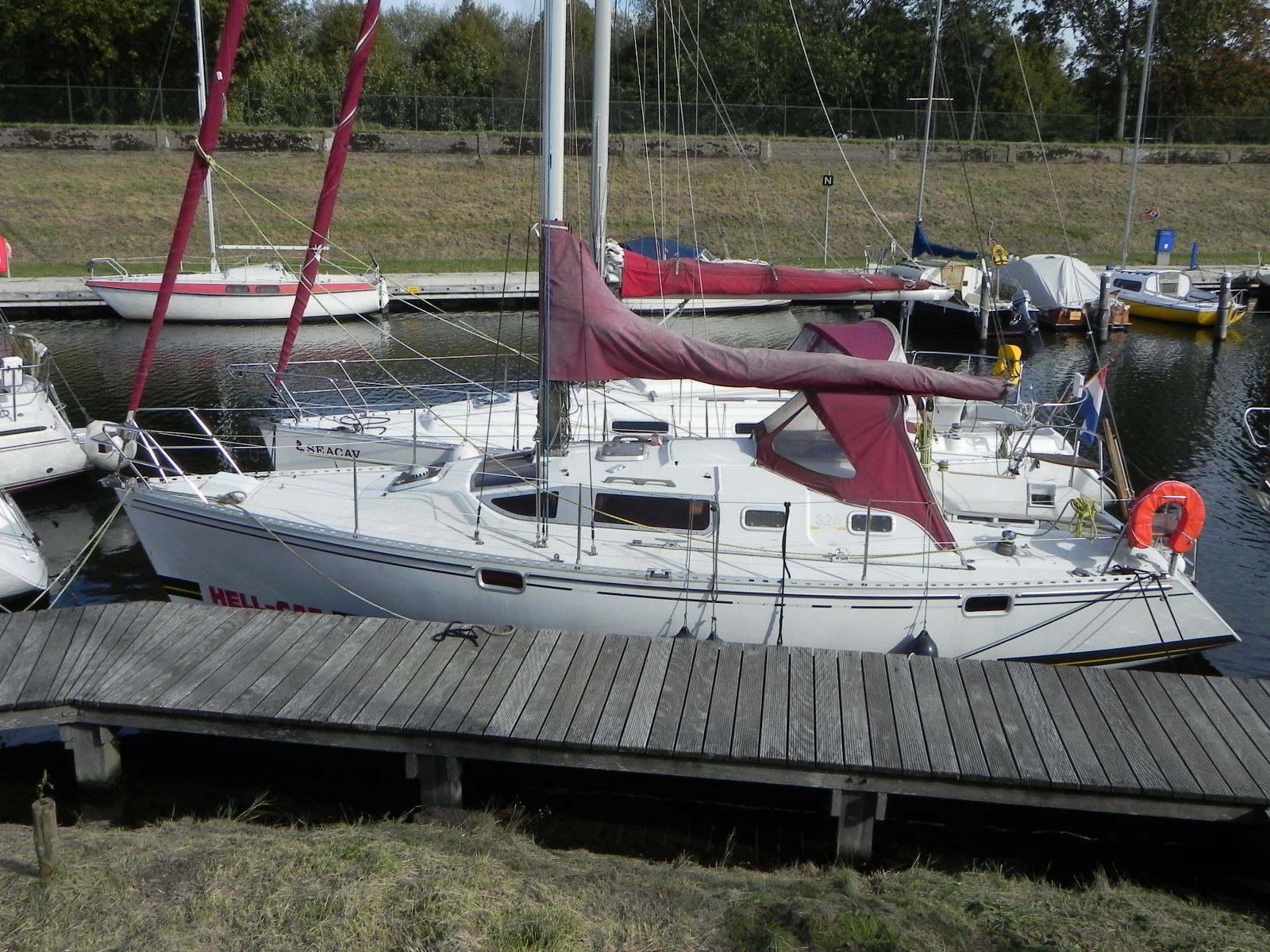 Used 1994 Feeling 326 | TopBoats