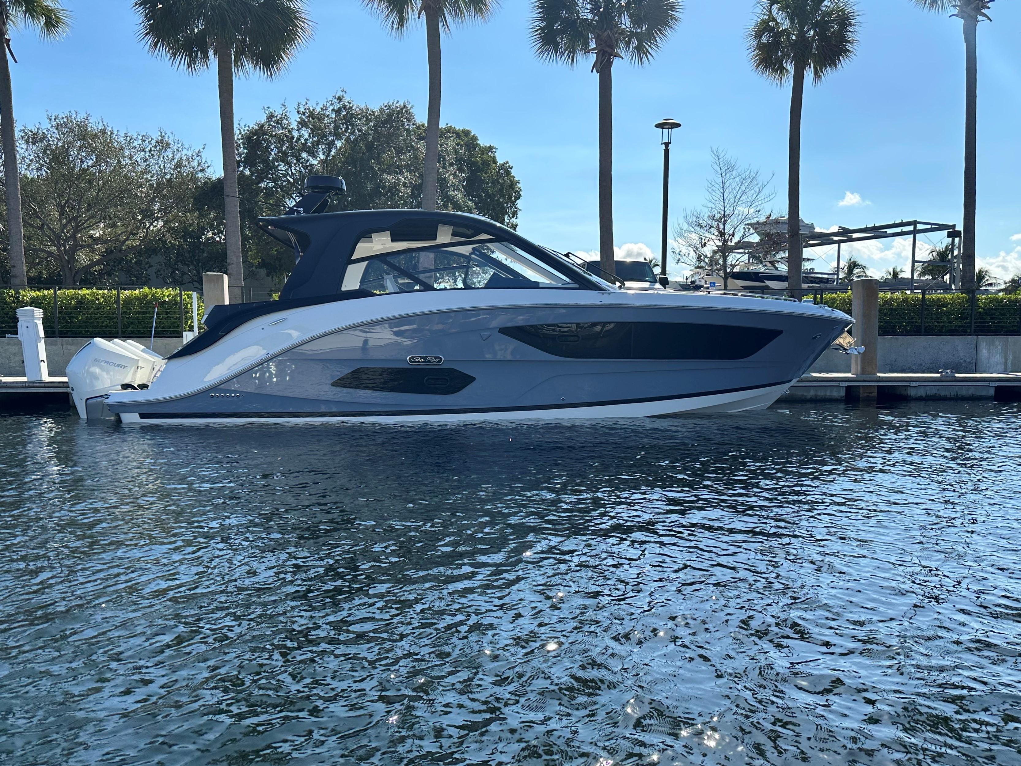 2023 Sea Ray Sundancer 370 Outboard Sportscruiser til salg- YachtWorld