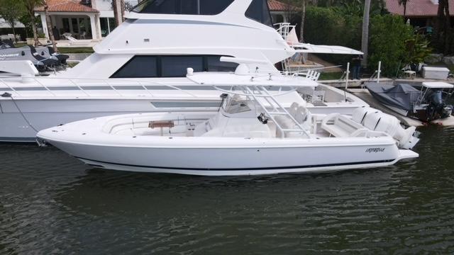 2015 Intrepid 327 Center Console Barche a console centrale in vendita ...