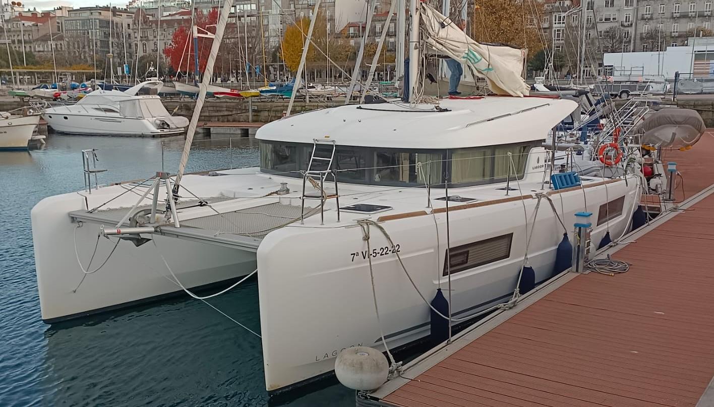 Used 2019 Lagoon 400 - Pontevedra | TopBoats