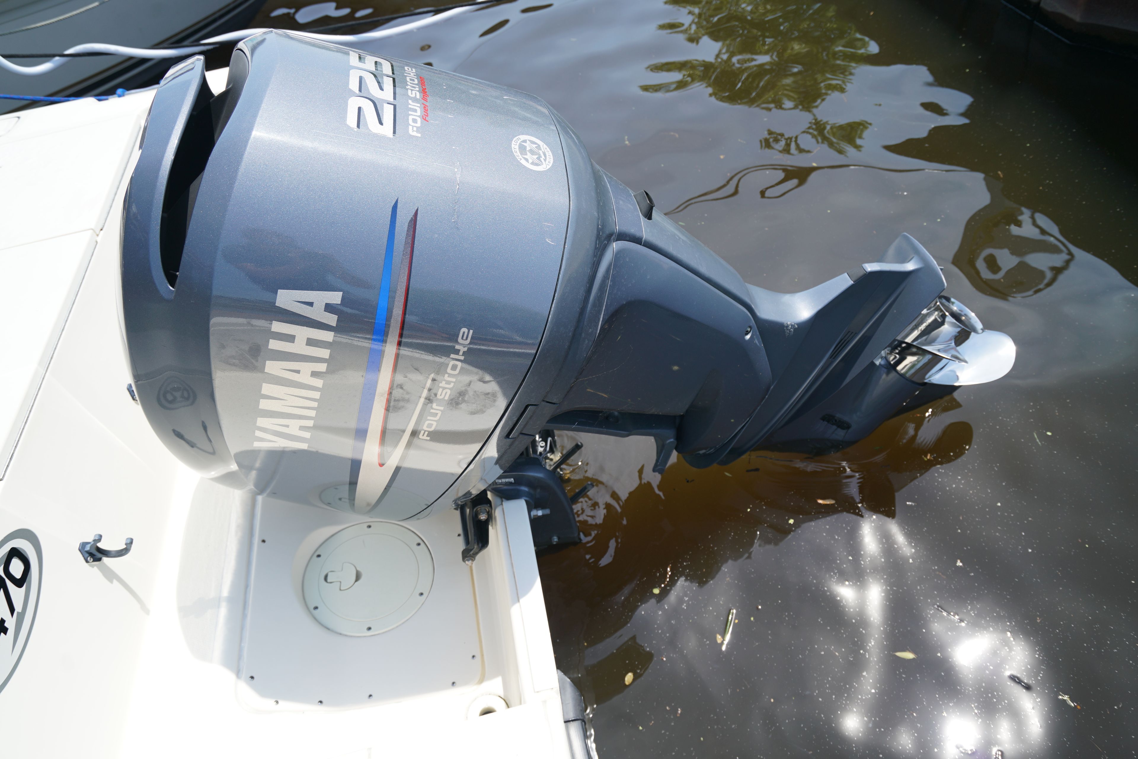 2003 Pursuit 2470 Center Console - Weber Yachts