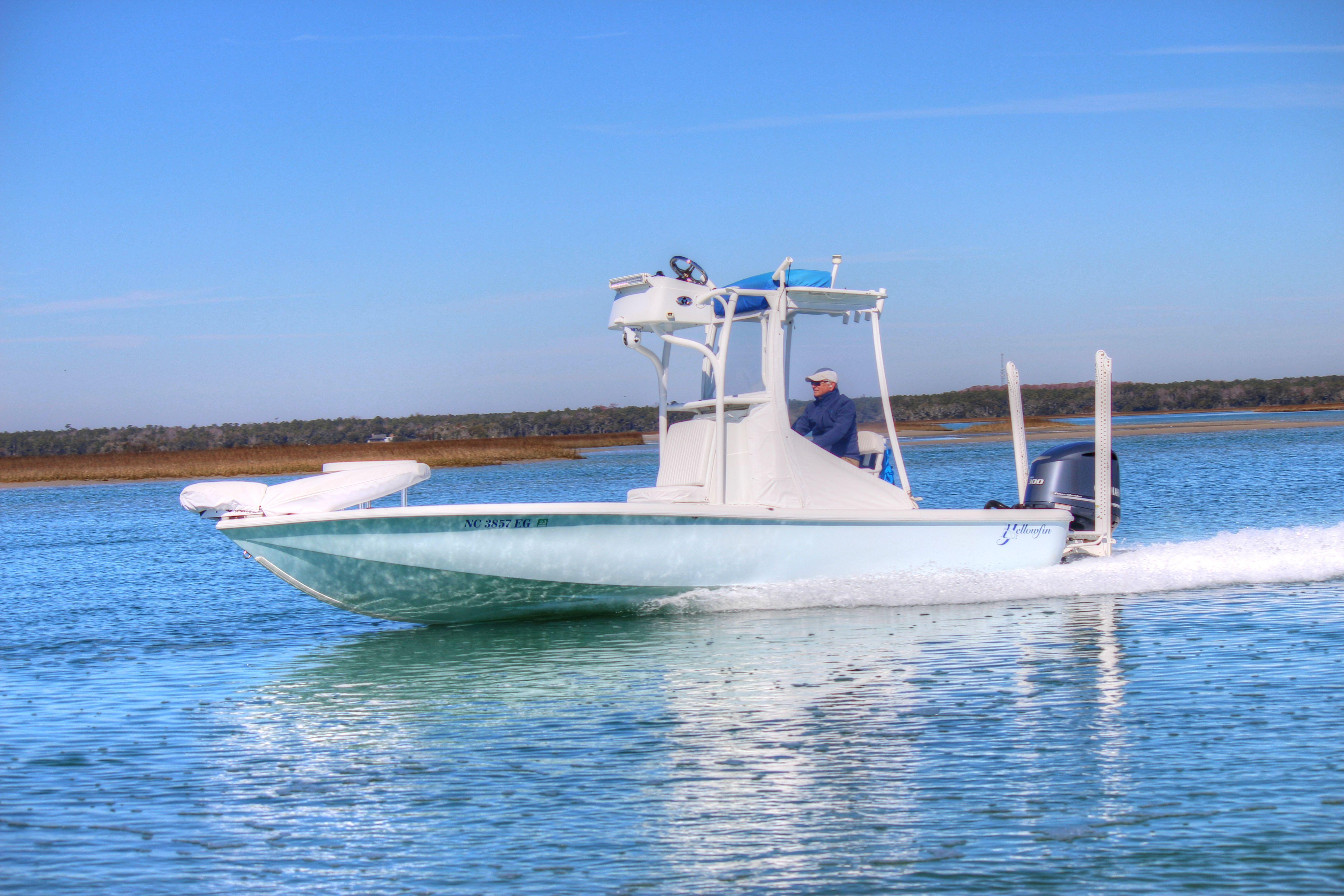 2017 Yellowfin 24 Bay CE Bay for sale - YachtWorld