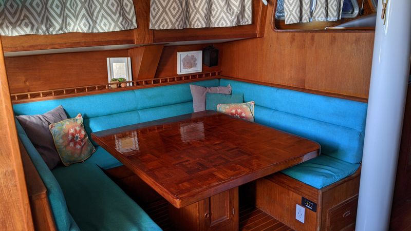 1979 Maple Leaf 54ft Center Cockpit Cutter Pilothouse for sale - YachtWorld